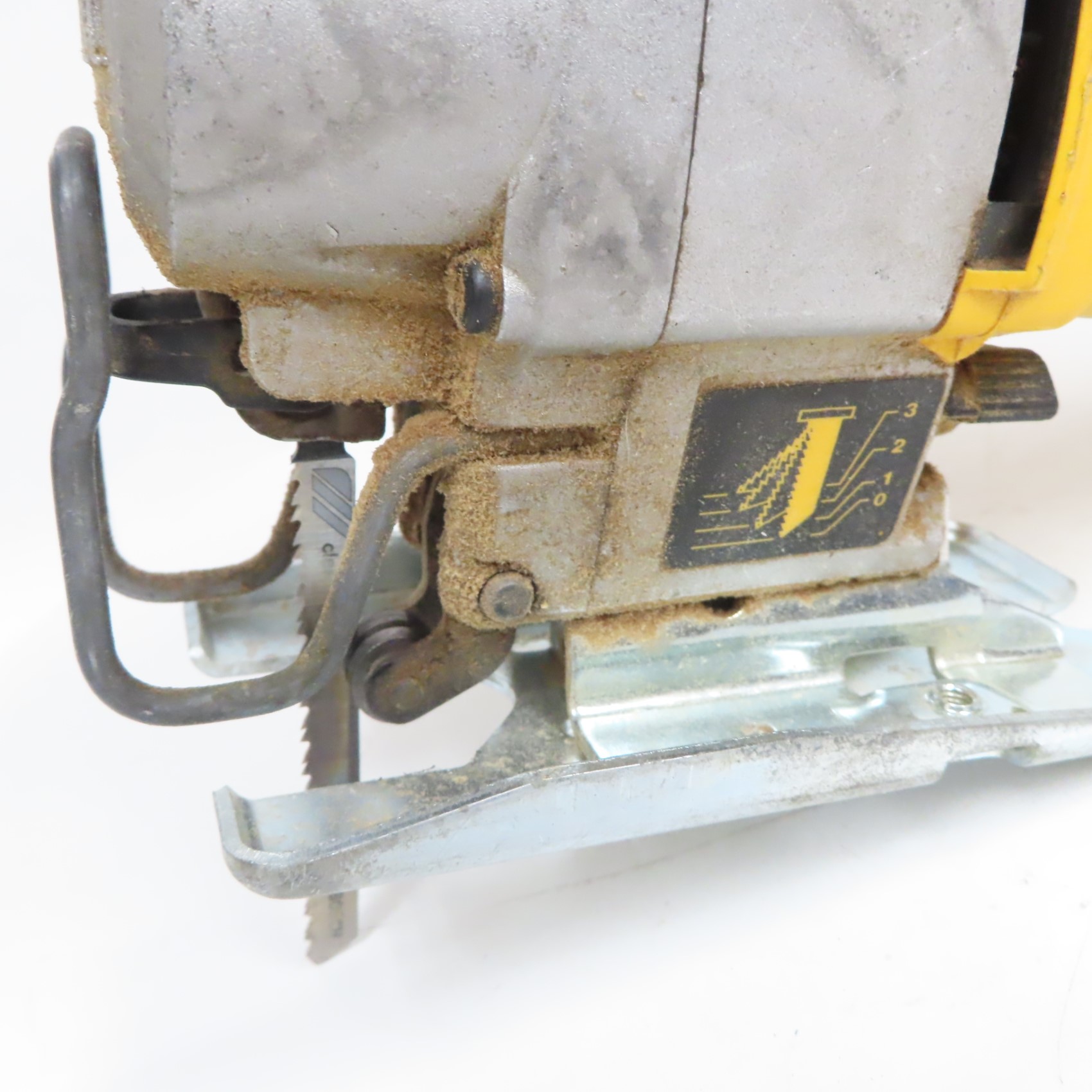 DeWalt DW317 120V Variable-Speed Orbital Corded Electric Jig Saw