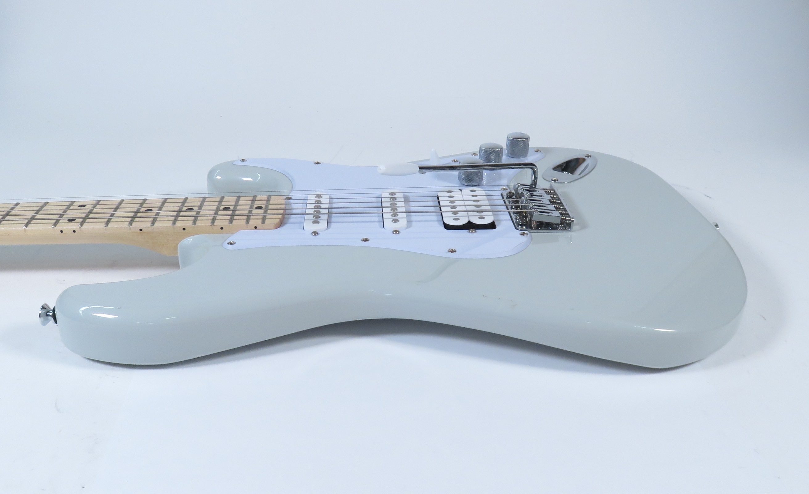 Kramer Focus VT-211S 6-String Right-Handed 21-Fret Solidbody Electric ...