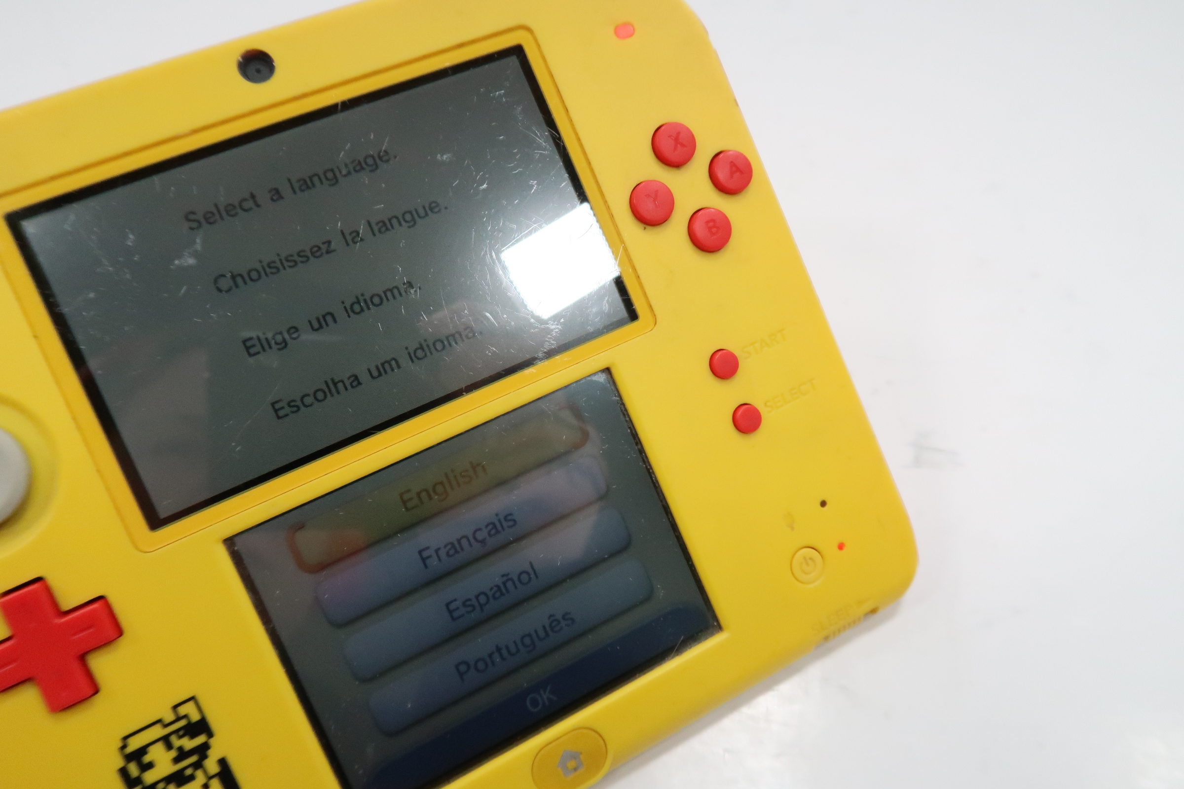 Nintendo 2DS FTR-001 Handheld Video Game Console - Super Mario Maker 8158