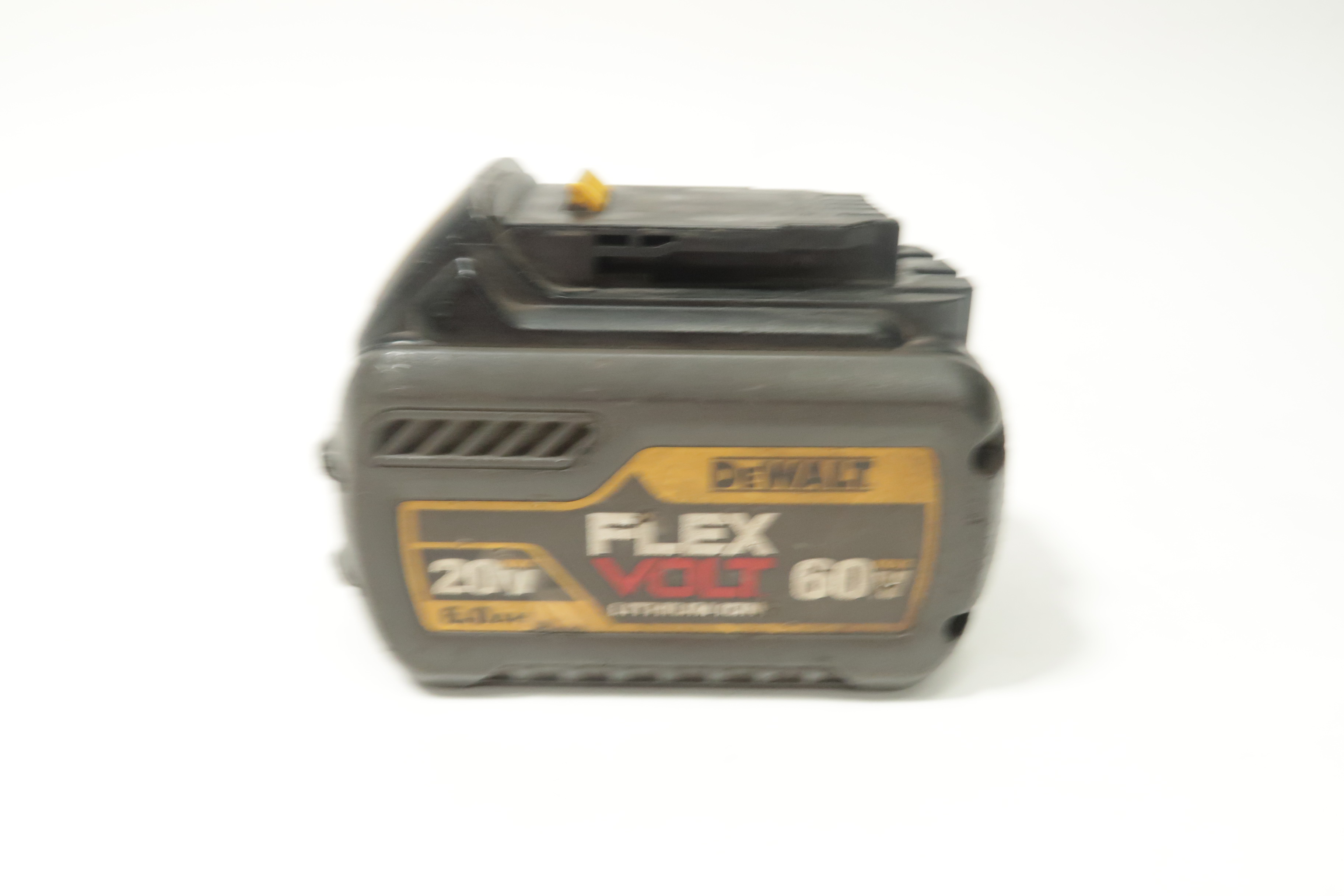 DEWALT DCB606 FLEXVOLT 20-Volt/60-Volt MAX Lithium-Ion 6.0Ah Battery ...