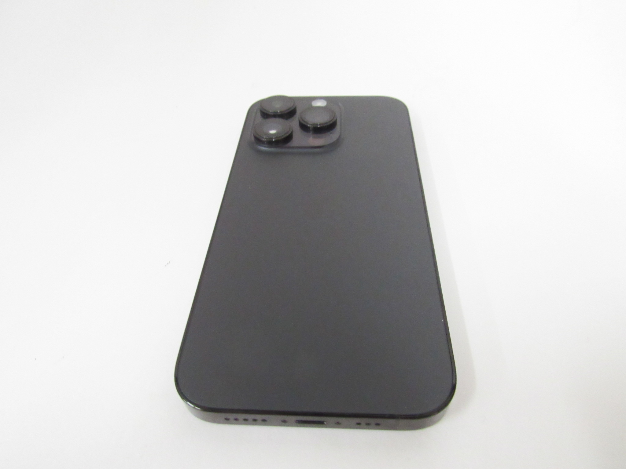 Apple iPhone 14 Pro MPXT3LL/A A2650 128GB Space Black No SIM Restrictions