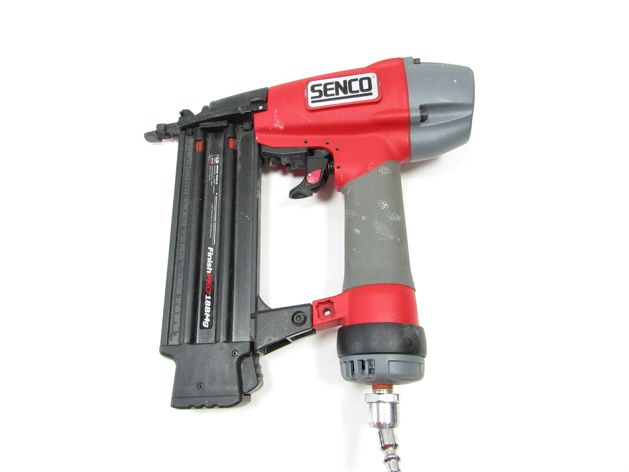 Senco Finish Pro 18BMg 18 Gauge Brad Nailer Air Tool