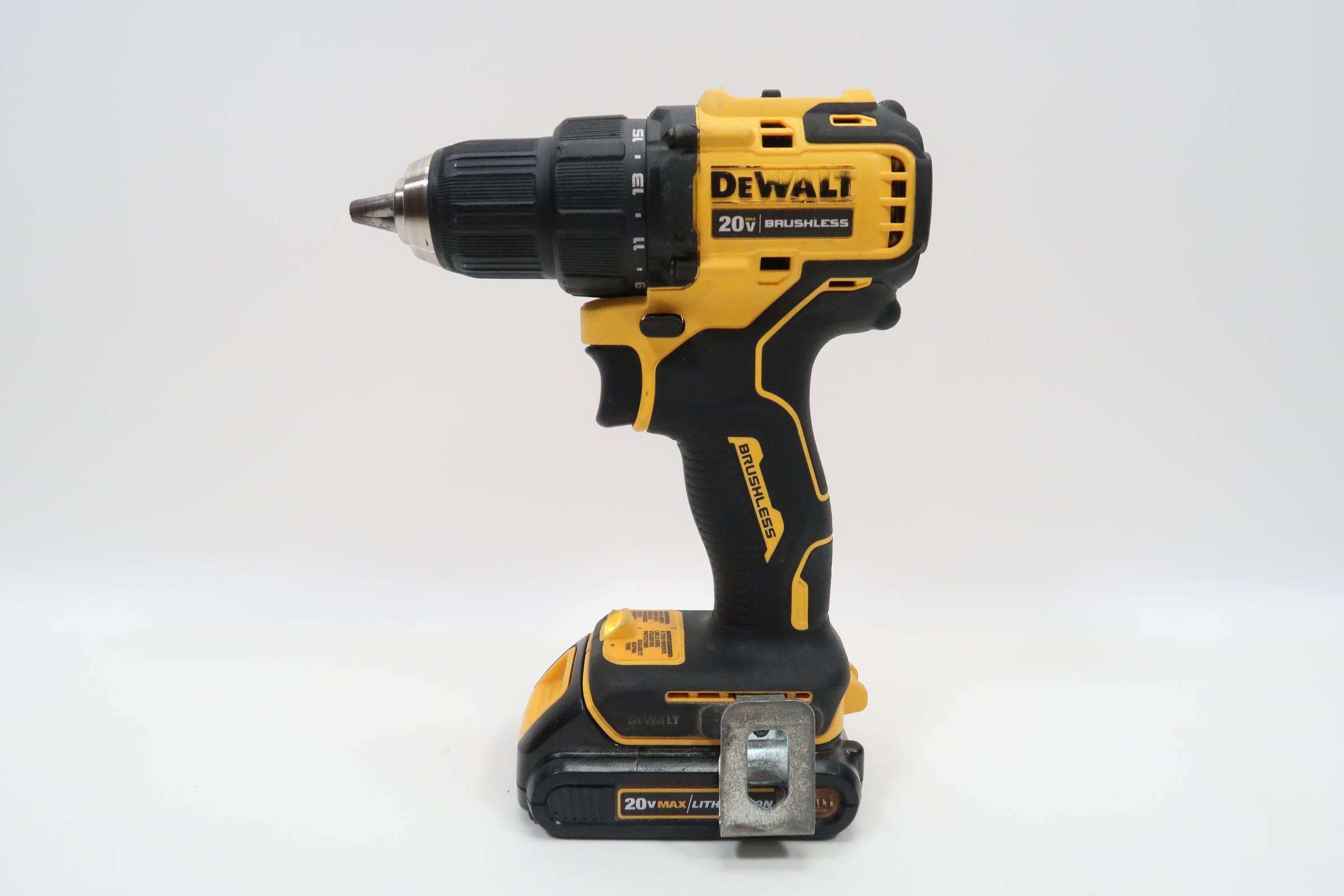 DeWalt DCD708 20-Volt MAX Cordless Brushless Compact 1/2 in. Drill/Driver