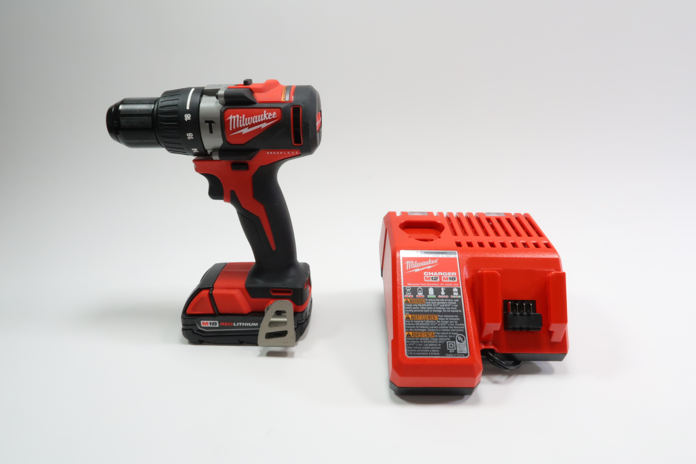 Milwaukee 2902-20 M18 18V Brushless Cordless 1/2" Hammer Drill Kit