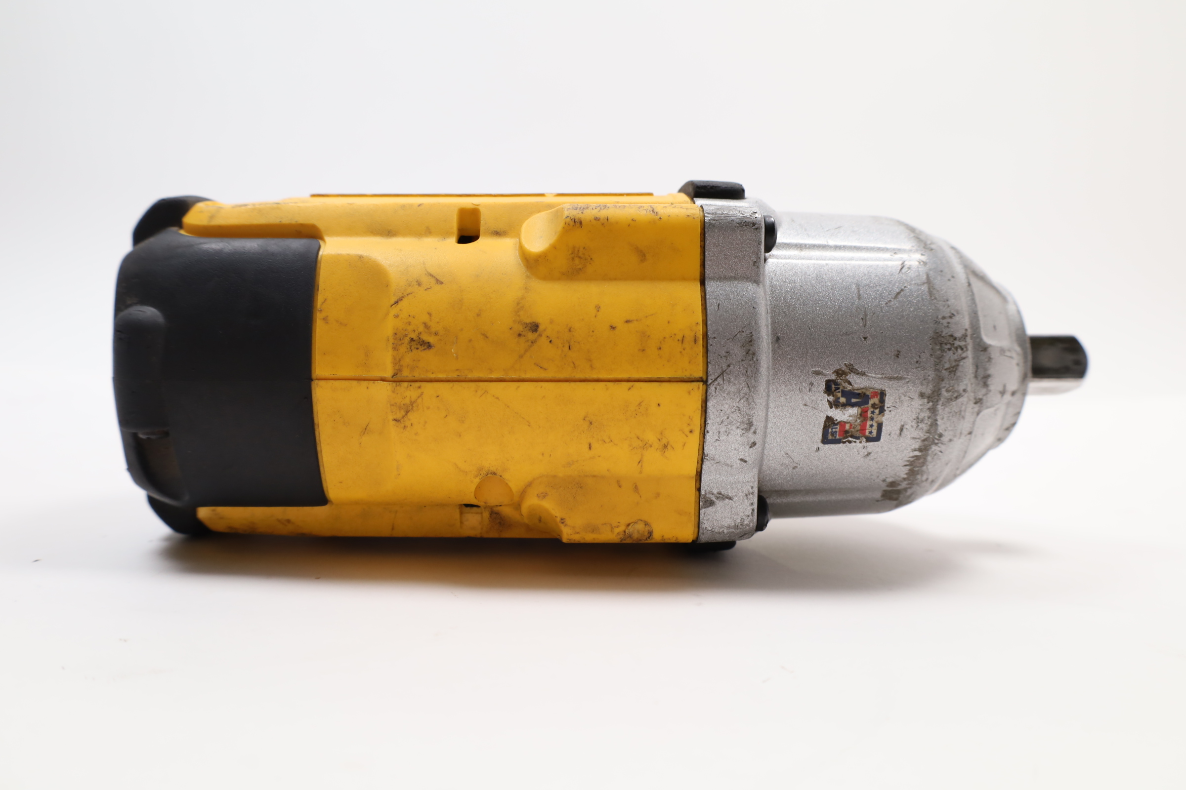 DeWalt DCF899 20V MAX XR Cordless Brushless 1/2" High Torque Impact Wrench