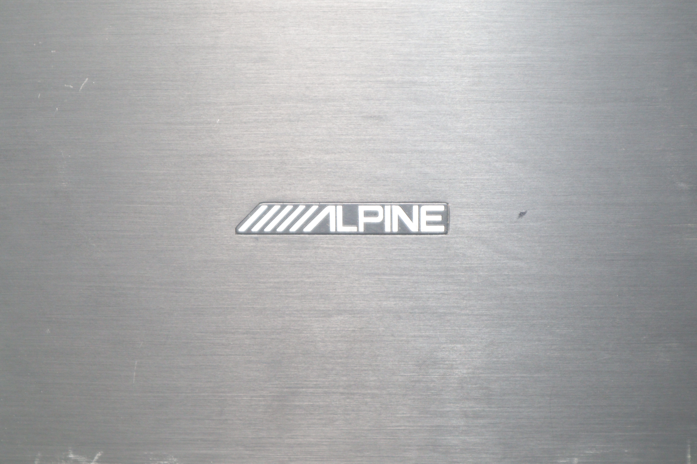 Alpine Industries BBX-F1200 Black 280-Watt 4-Channel Power Amplifier 0401