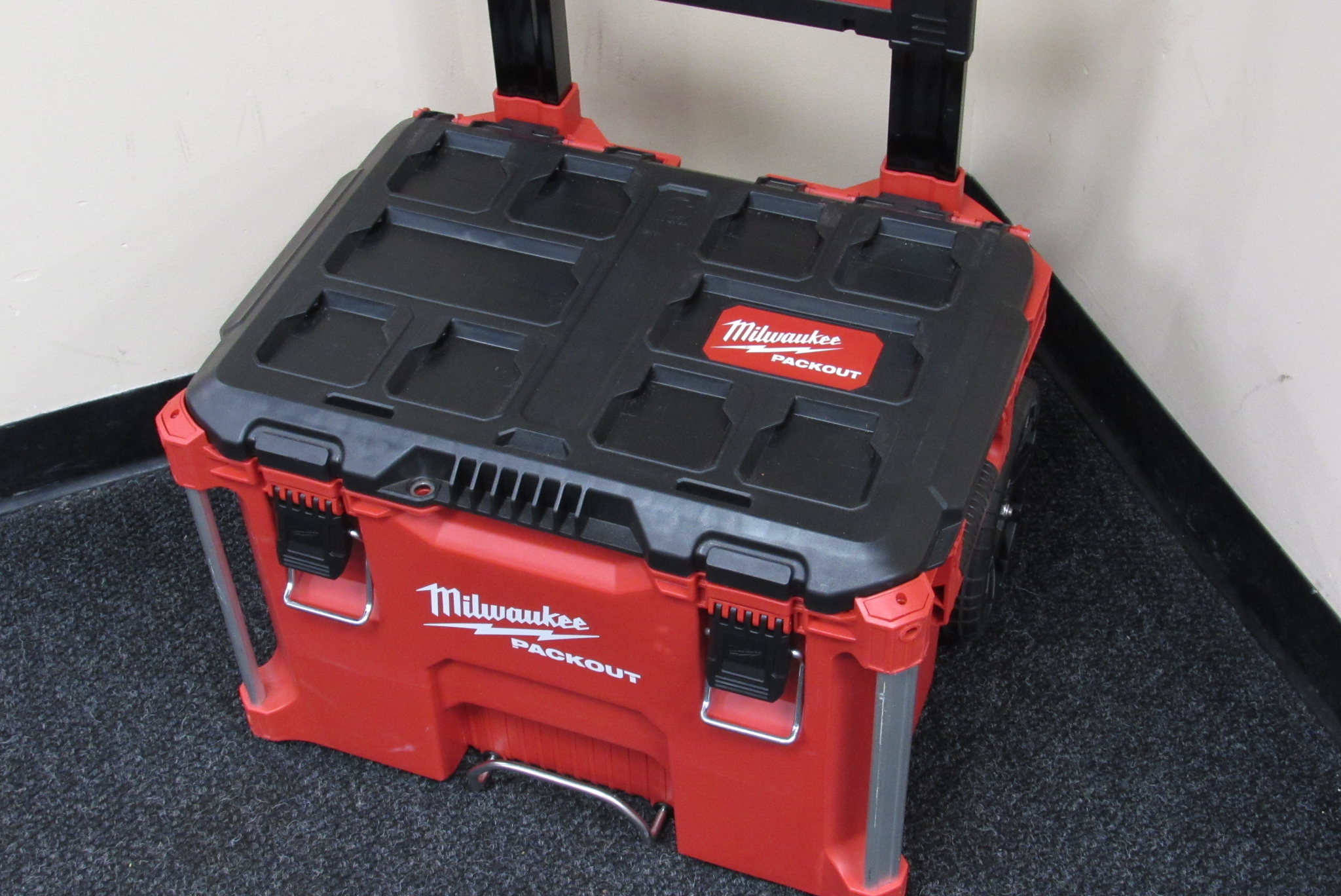 Milwaukee 48-22-8426 PACKOUT Rolling Tool Box - Local Pick-Up Only