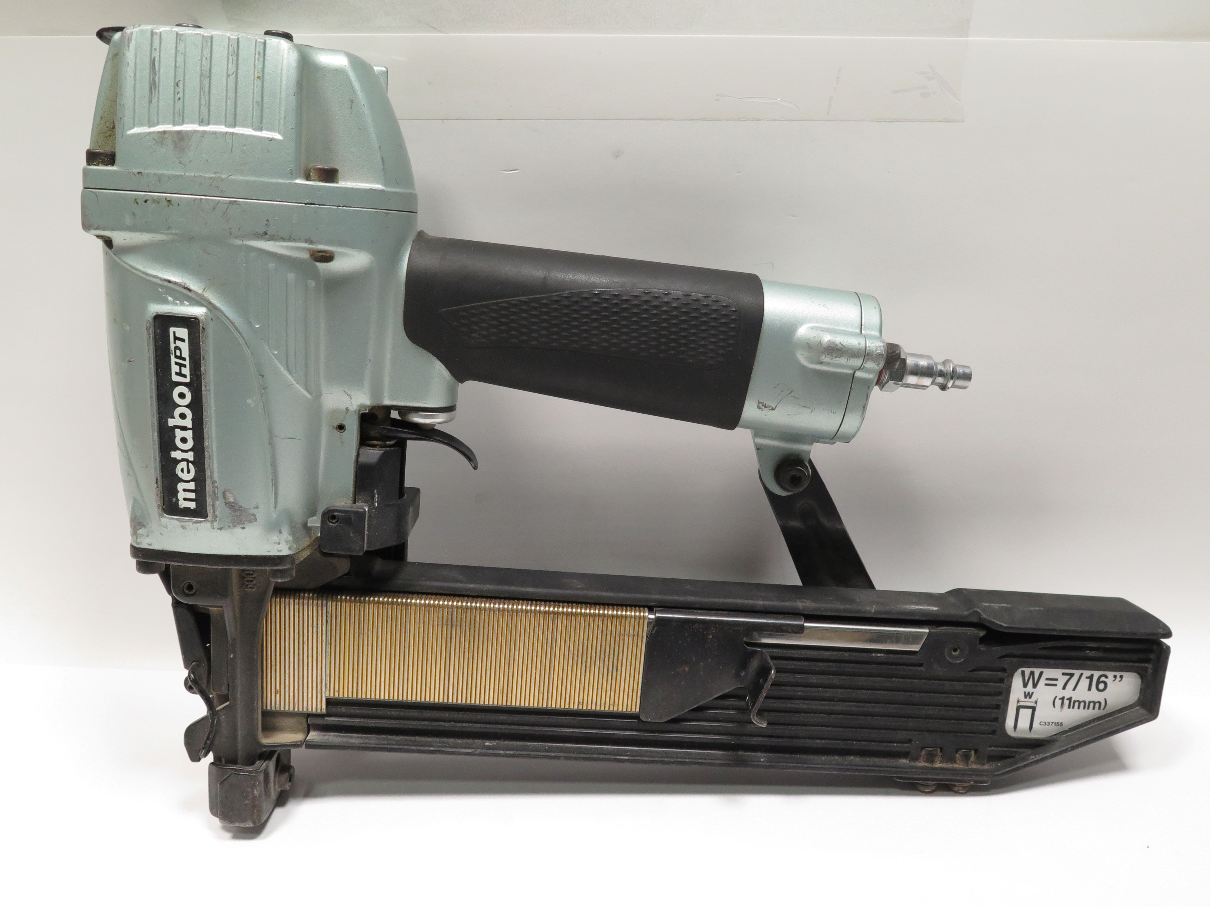 Metabo HPT N5008AC2 16 Gauge 7/16 Inch Standard Crown Stapler 3958