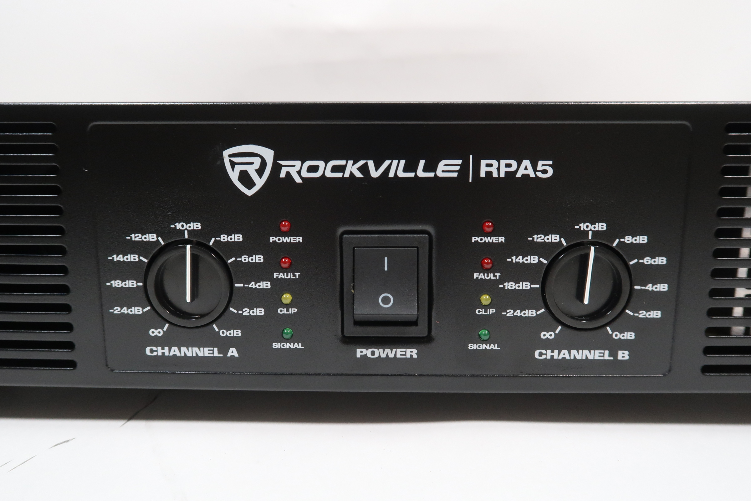 Rockville RPA5 1000w Peak / 400w RMS (200 x 2) 2 Channel Power Amplifier