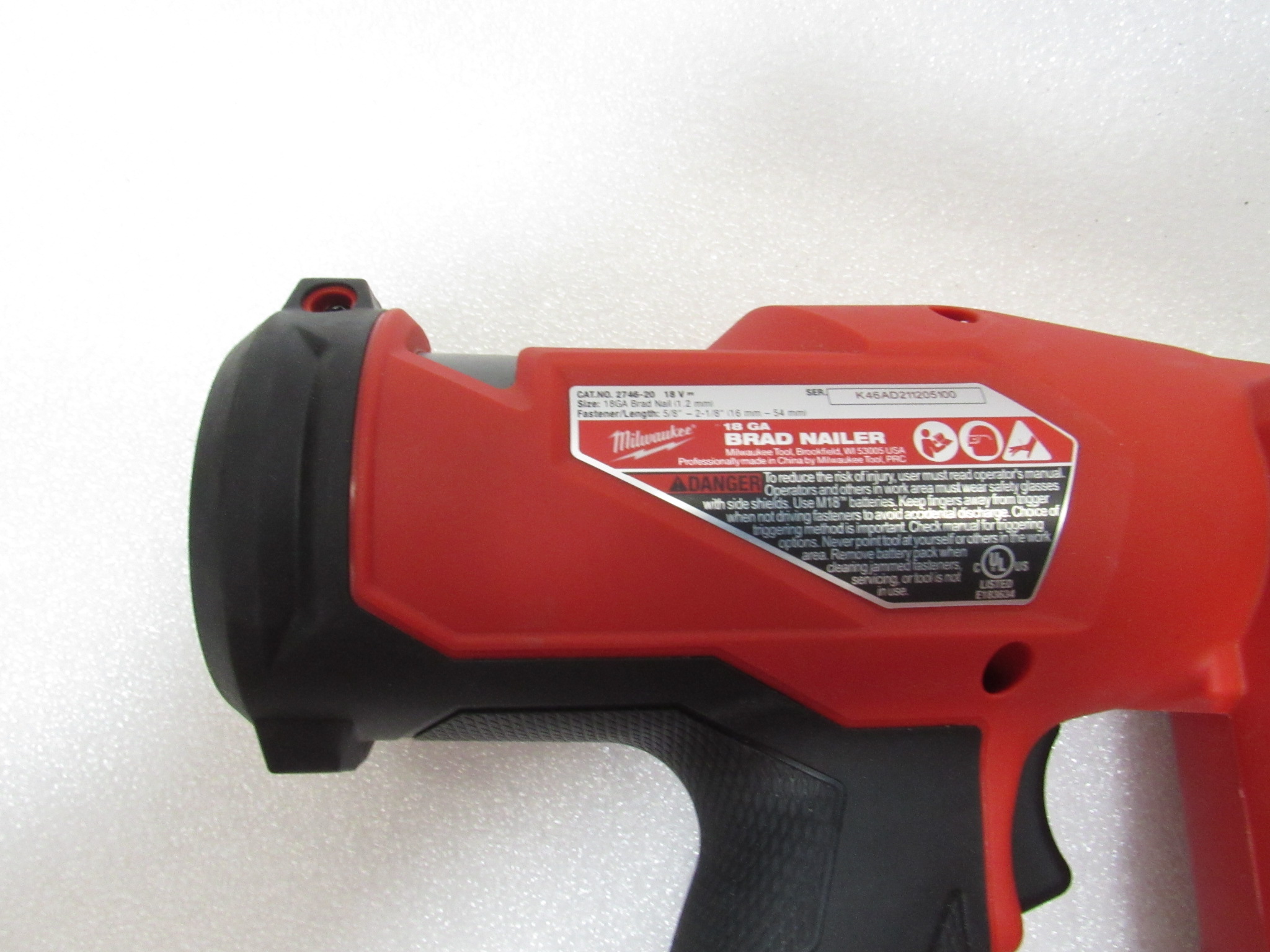 Milwaukee 2746-20 M18 18V Brushless Cordless Gen II 18-Gauge Brad Nailer