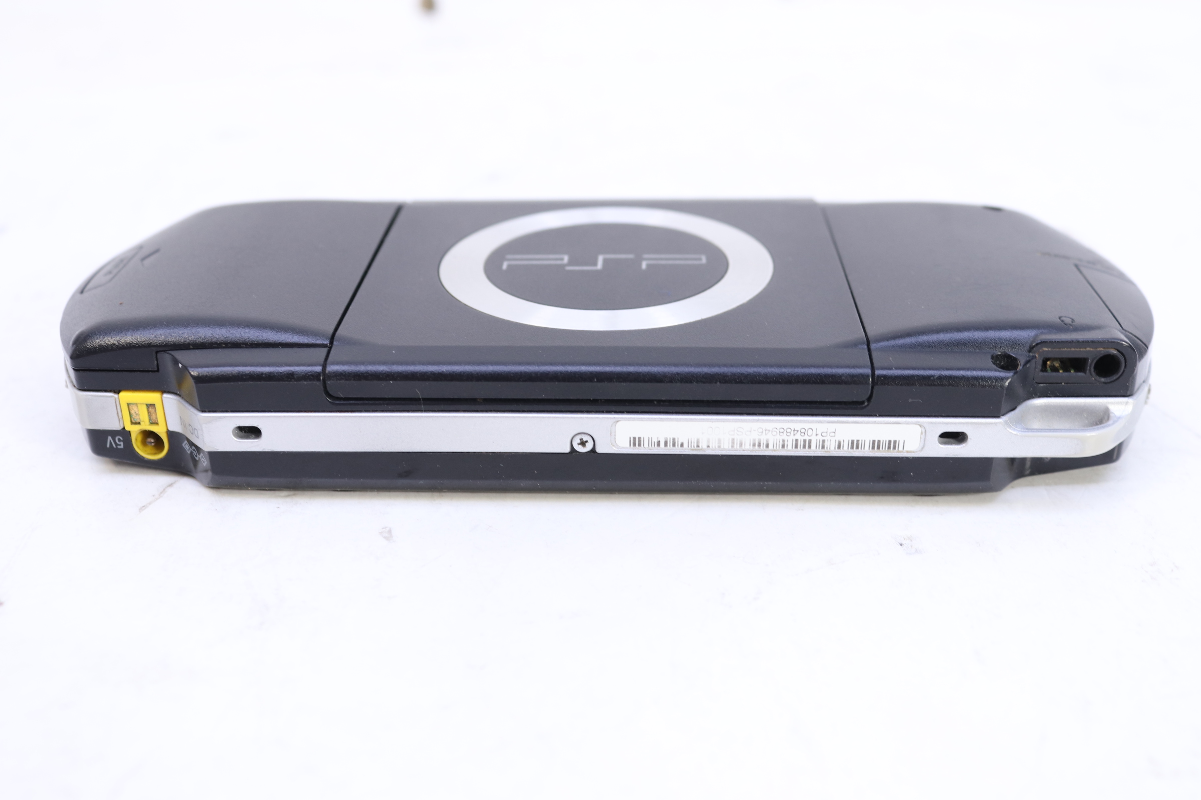 Sony PlayStation Portable PSP-1001 4.3-Inch Portable Handheld Video ...
