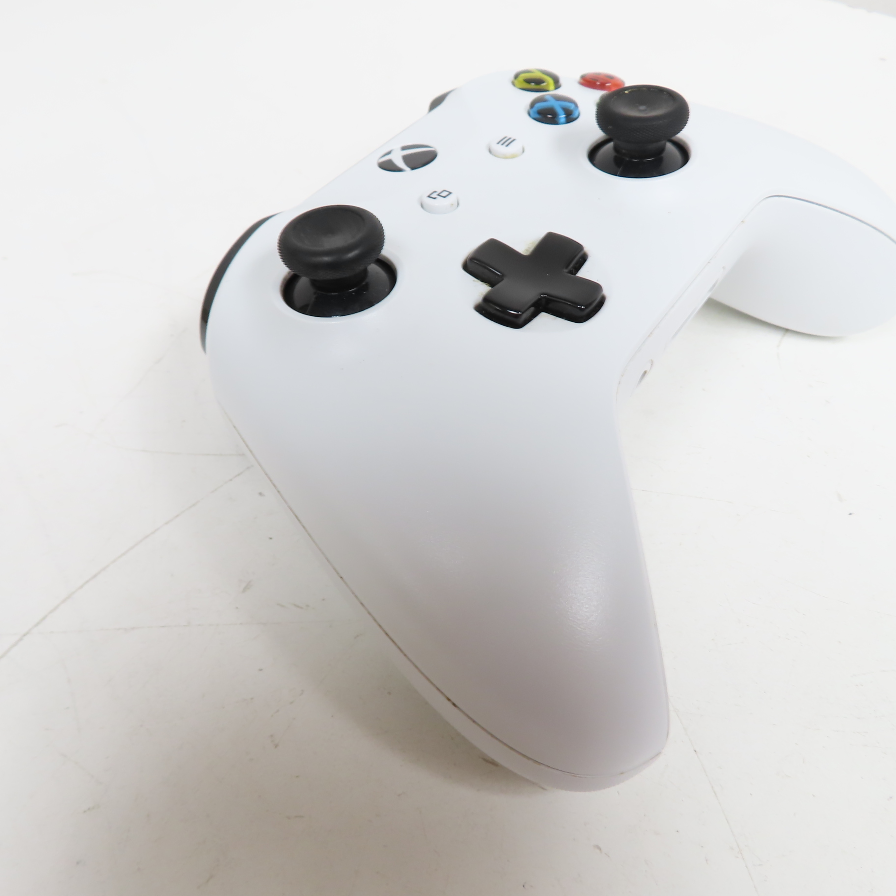 Microsoft 1708 Wireless Controller for Xbox One/PC - White (3176)