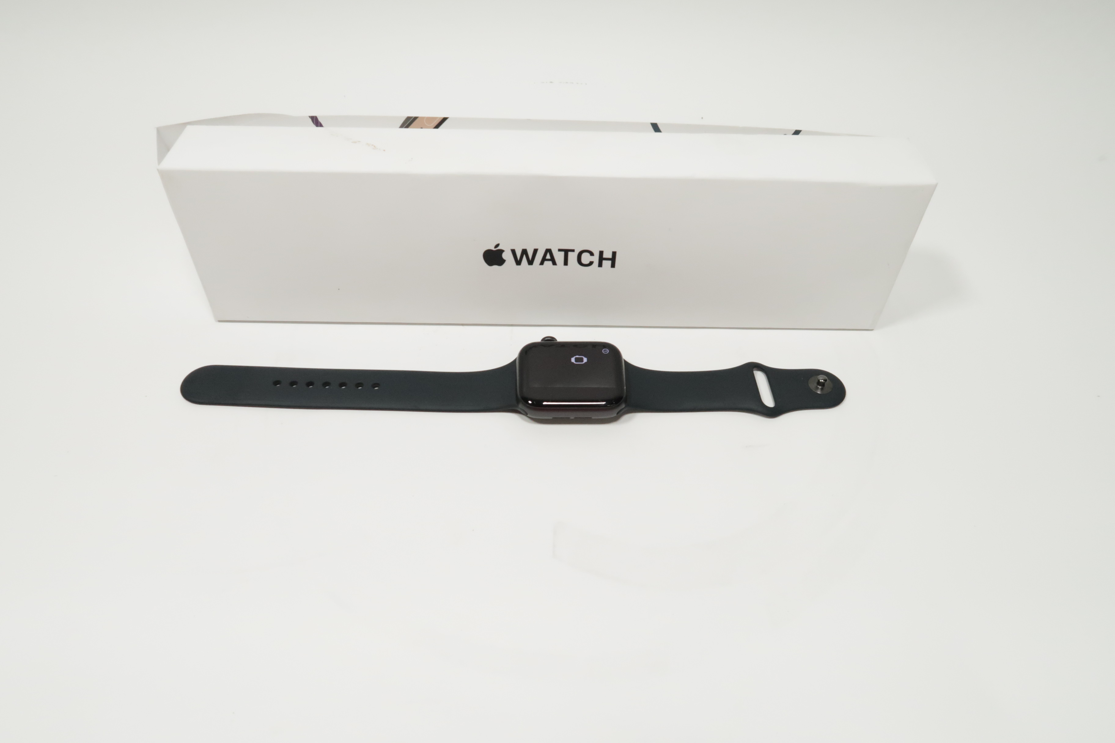 Apple Watch SE A2354 GPS 44mm Space Grey Aluminum Case Smartwatch