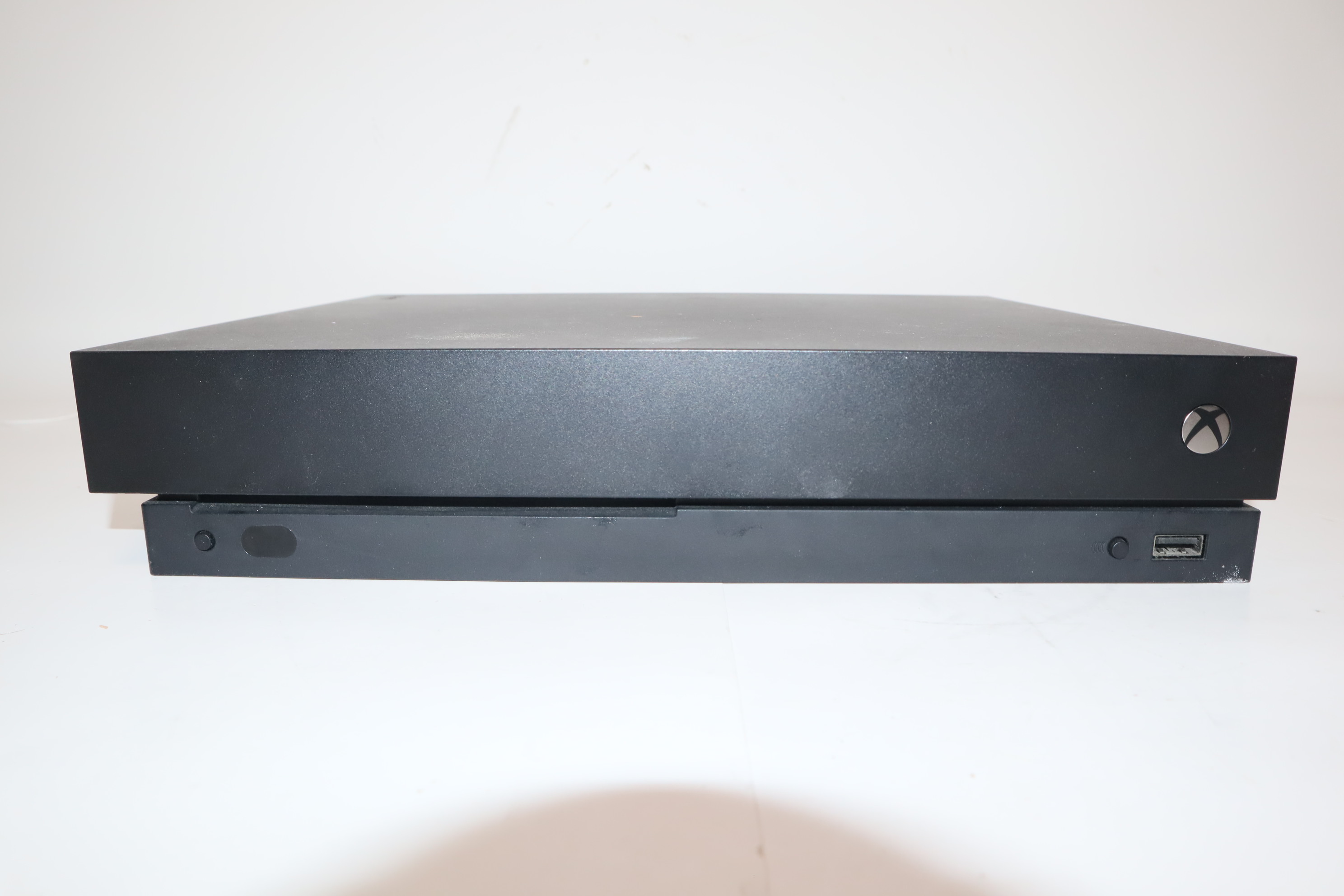 Microsoft 1787 Black Xbox One X 1TB 4K Video Gaming Console 1017