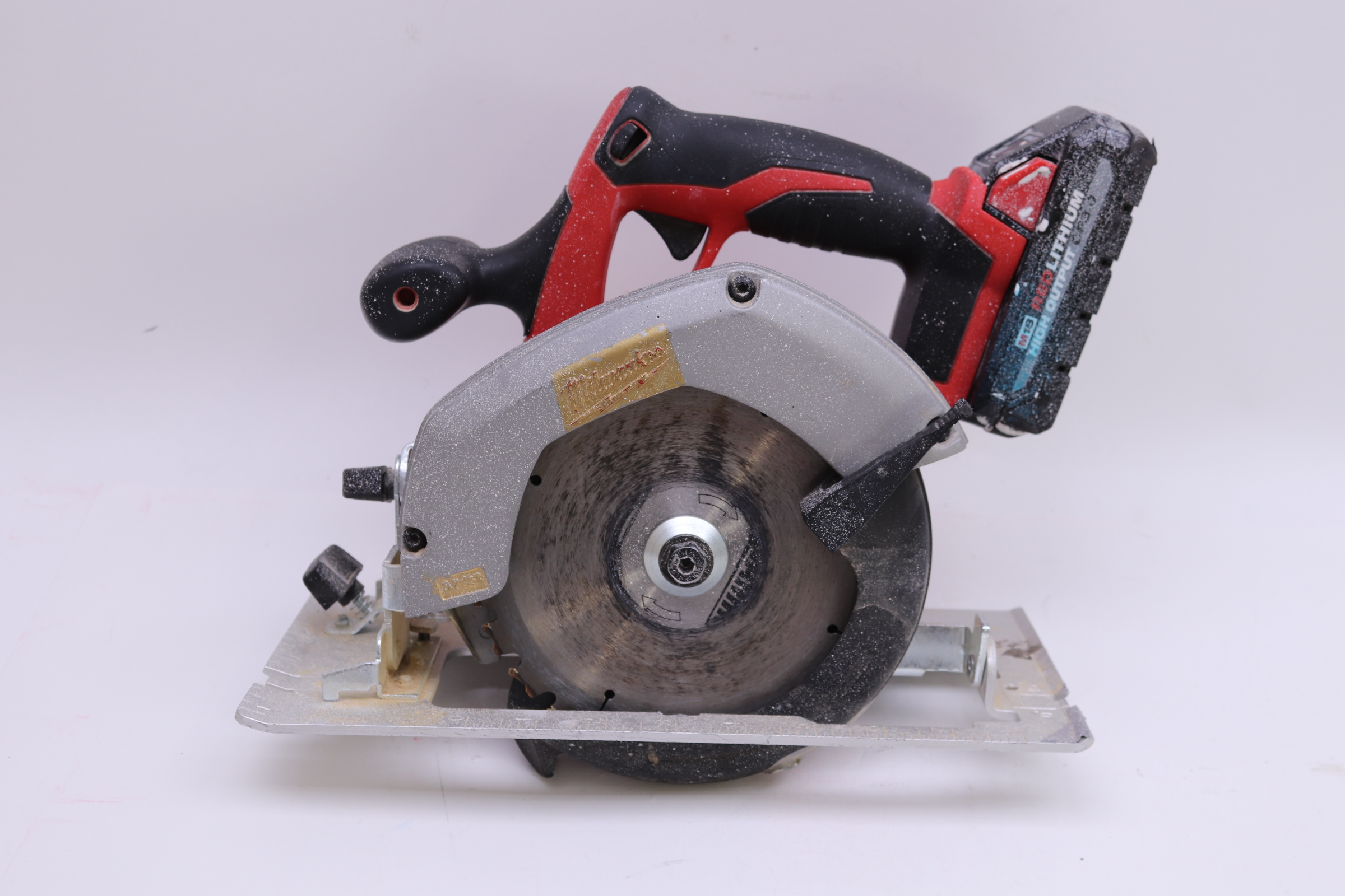Milwaukee 2630-20 M18 18V Lithium-Ion 6-1/2" Cordless Circular Saw