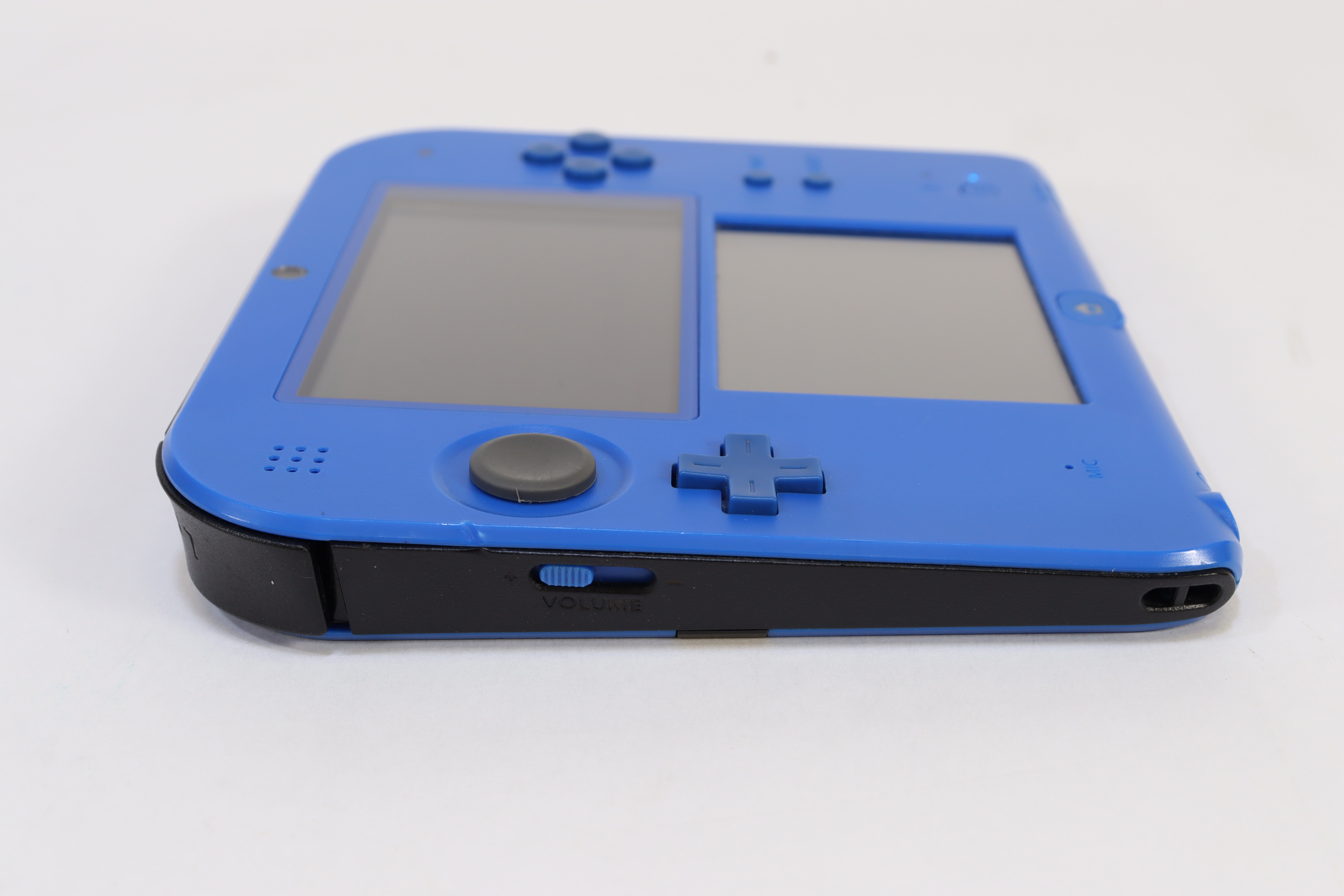 Nintendo 2DS FTR-001 Dual Screen 2D Handheld Video Game Console - 1607