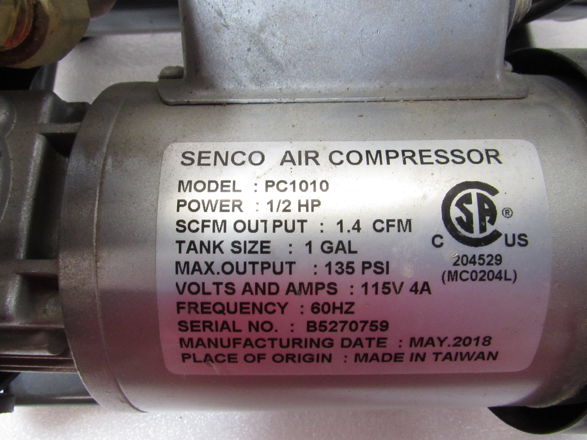 Senco PC1010 1/2- Horsepower 1-Gallon Portable Hot Dog Air Compressor