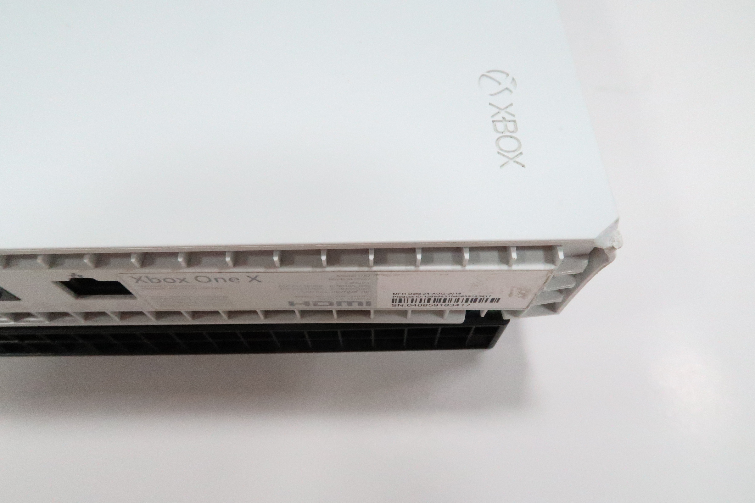 Microsoft 1787 Xbox One X 1TB Video Game Console - White 9678