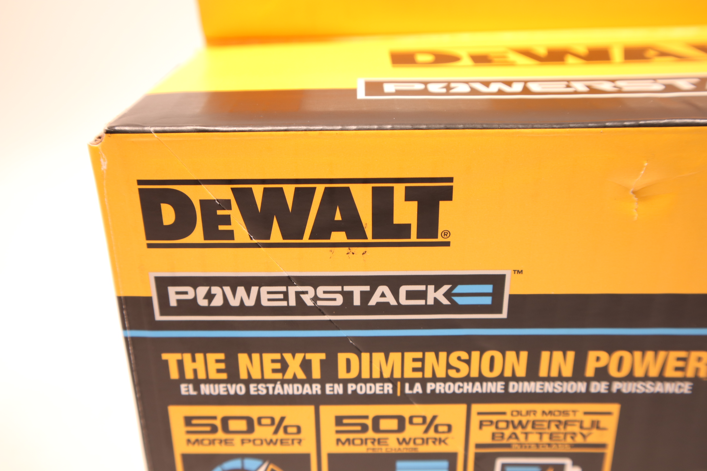 DeWalt Powerstack DCBP520C Lithium-Ion Battery/Charger Kit 20V 5.0Ah 9103
