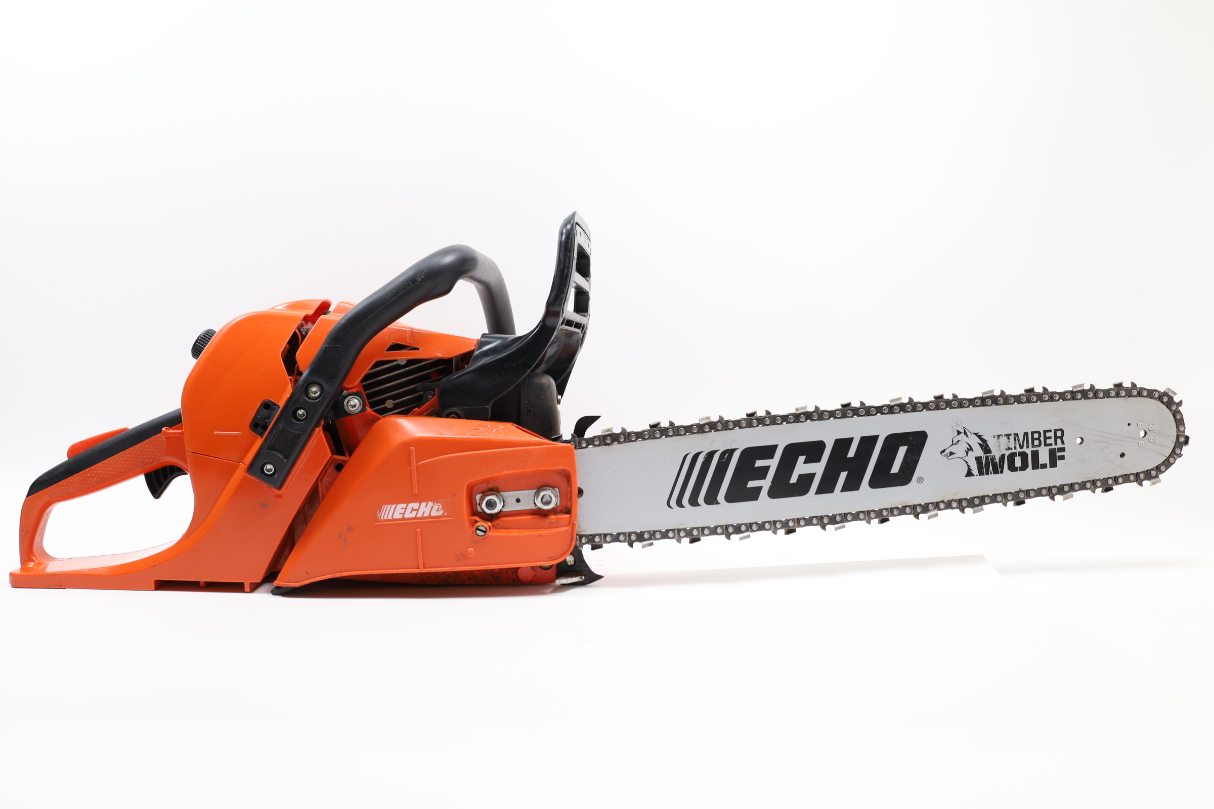 Echo Timber Wolf CS-590 20" 59.8cc Gas-Powered 2-Stroke Cycle Chainsaw