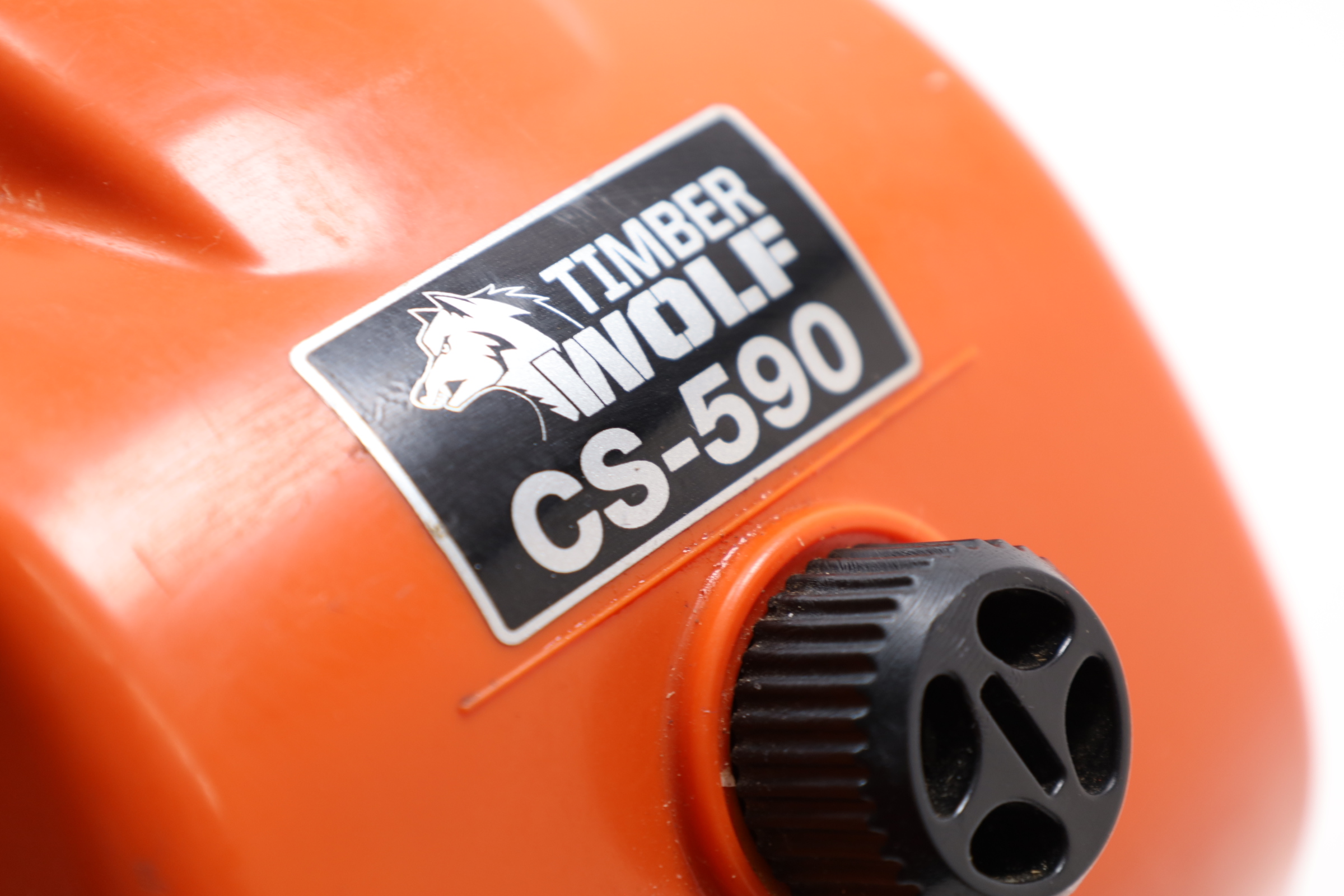 Echo Timber Wolf CS-590 20" 59.8cc Gas-Powered 2-Stroke Cycle Chainsaw