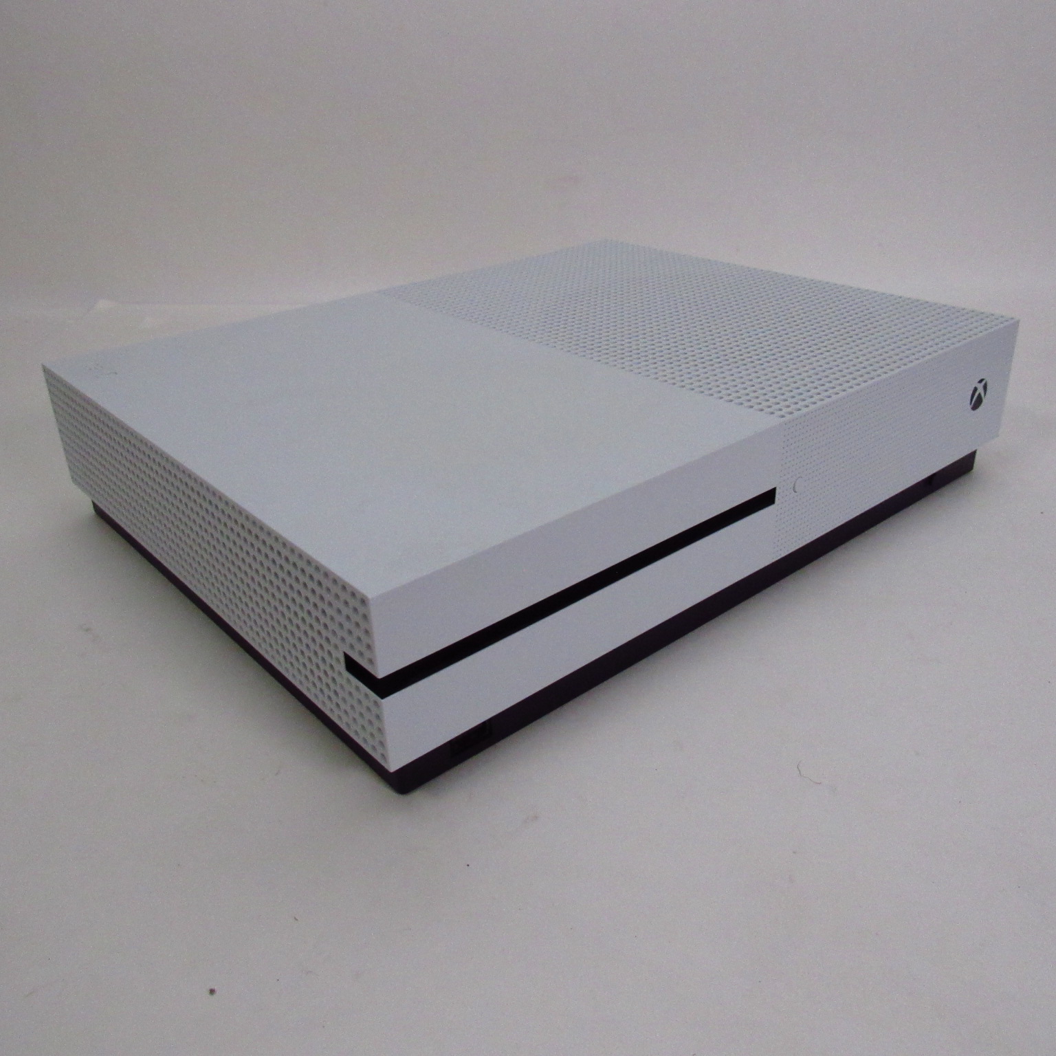 Microsoft Xbox One S 1681 1TB Video Game Console - 2684