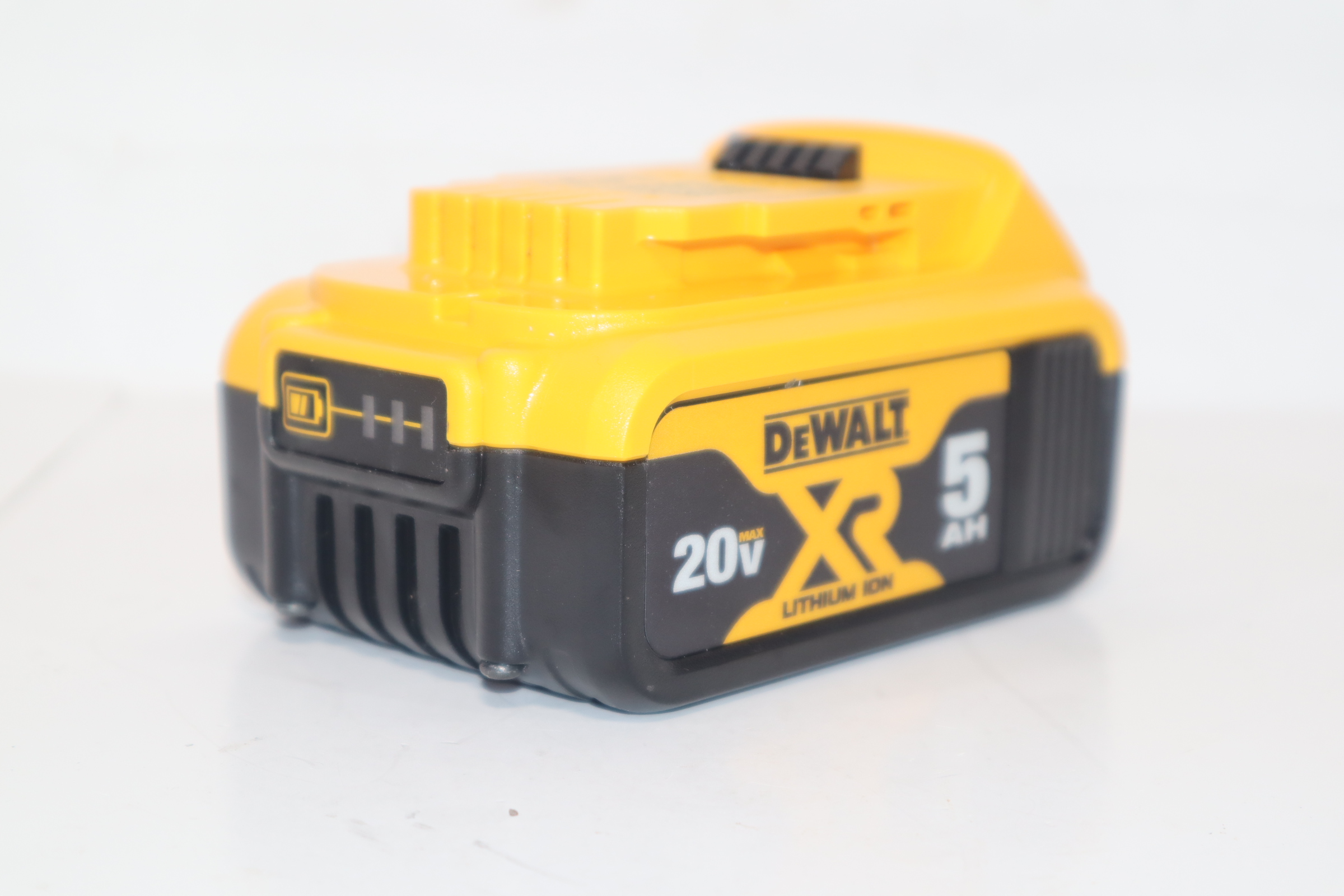 DeWalt DCB205 20V MAX XR Lithium Ion 5.0Ah Battery Pack DXE7 Battery Only