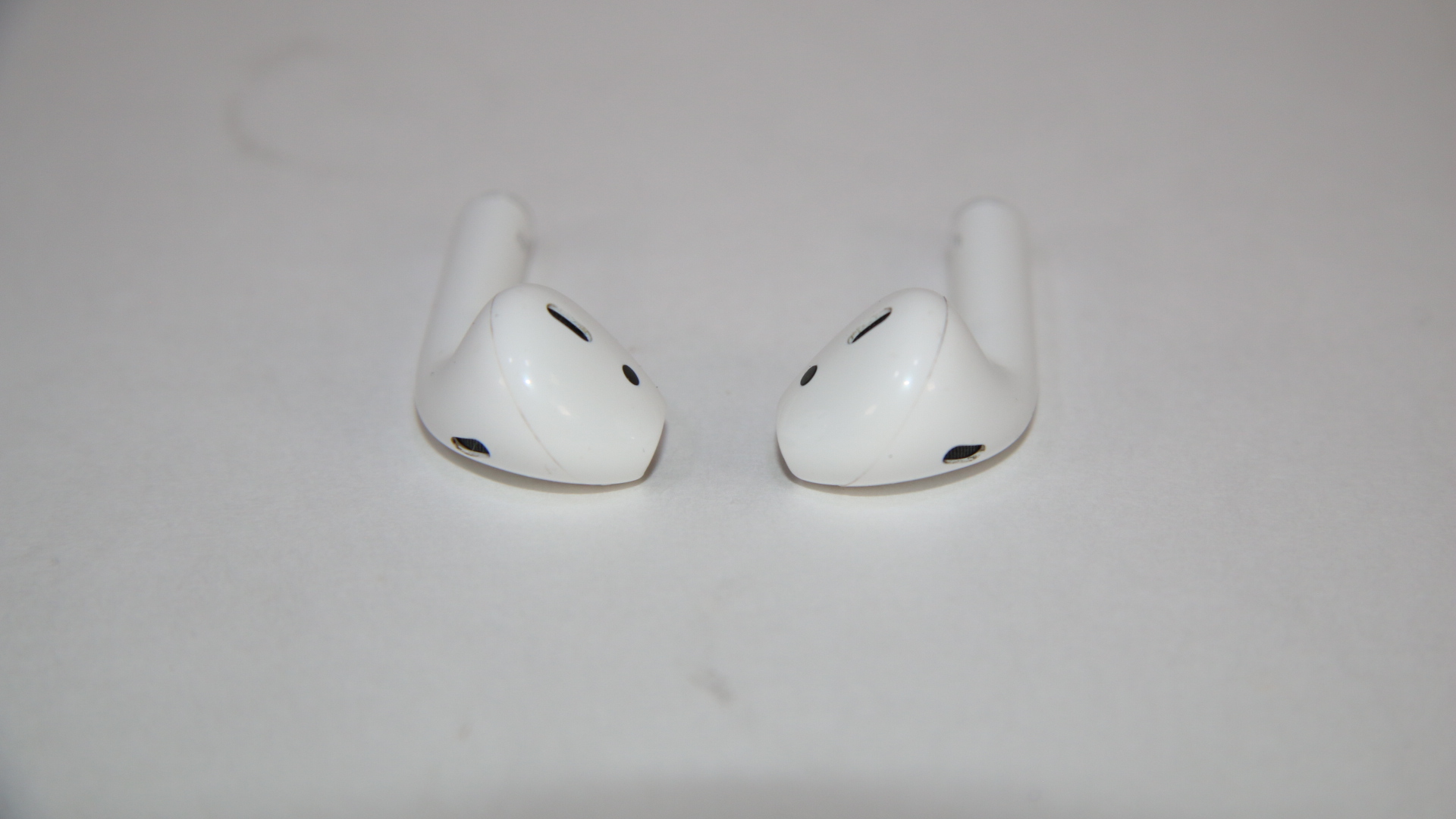 Apple A2031 & A2032 AirPods (2nd generation) Motion & Speech Detecting ...