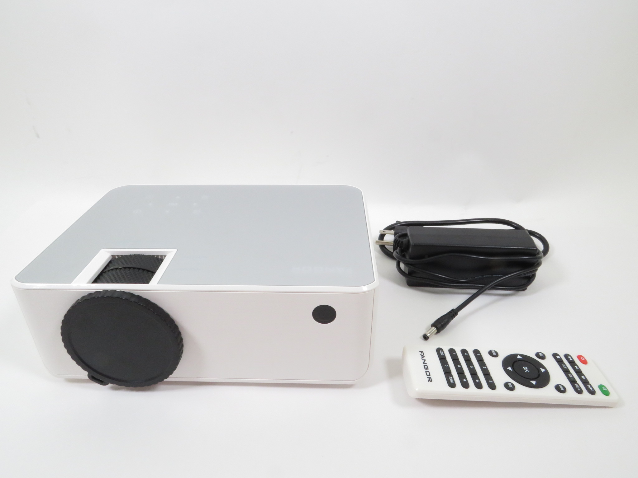 Fangor F-506 1080P HD Wi-Fi Home Theater Projector