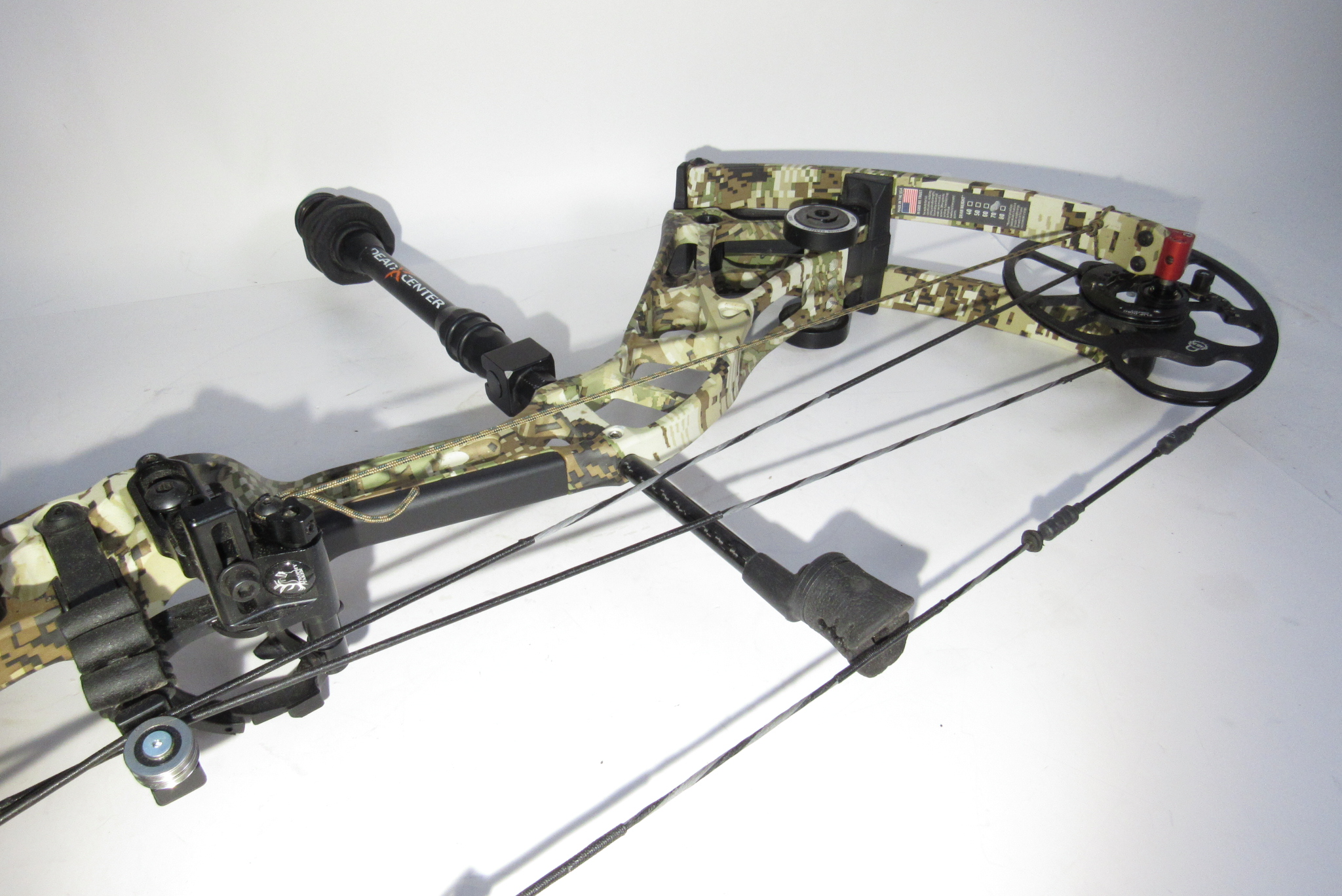 Bowtech USA Solution Right-Handed 70-lb Compound Bow - Digital Camo
