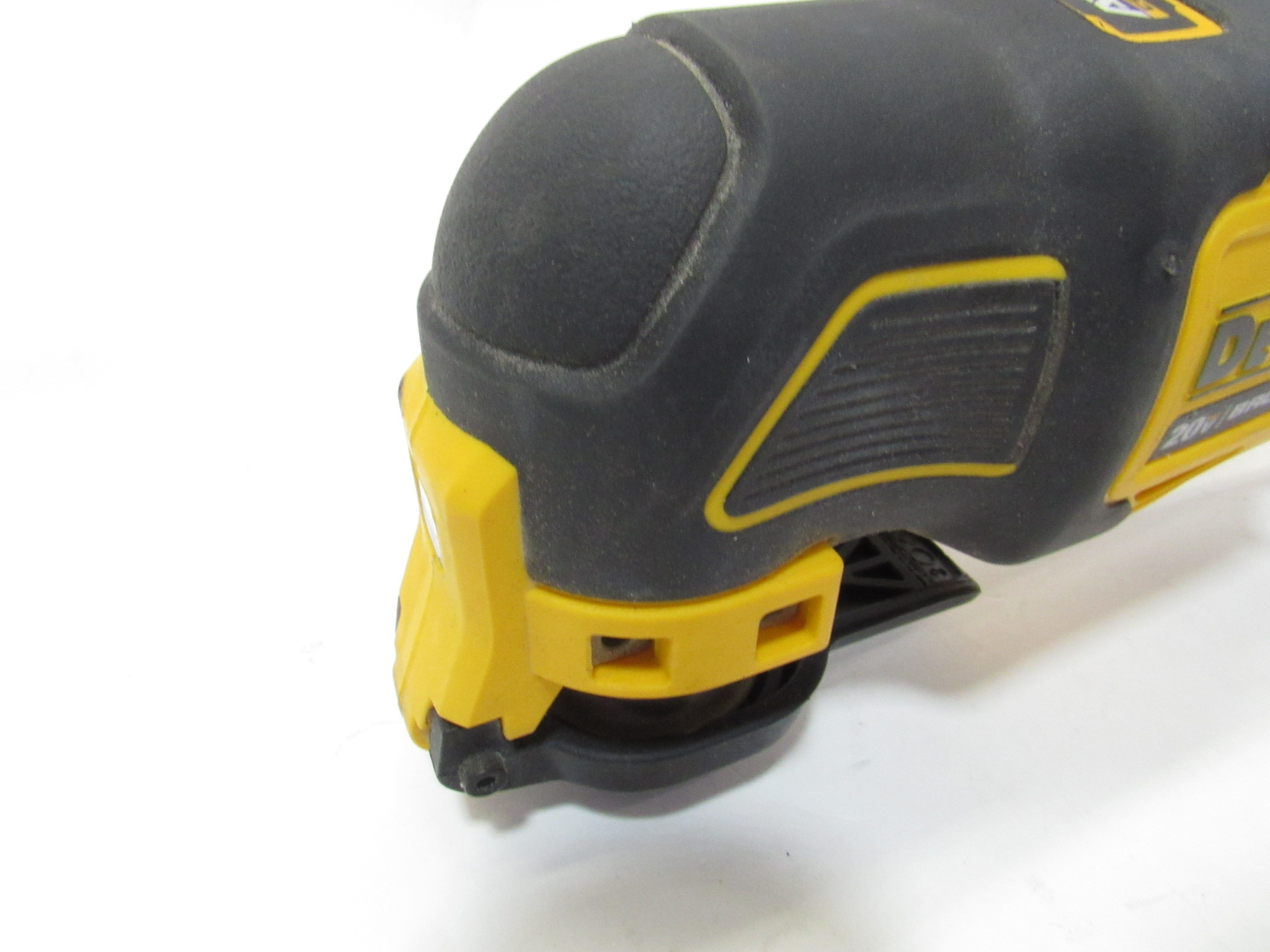 Dewalt DCS354B ATOMIC 20V Max Cordless Oscillating Multi-Tool