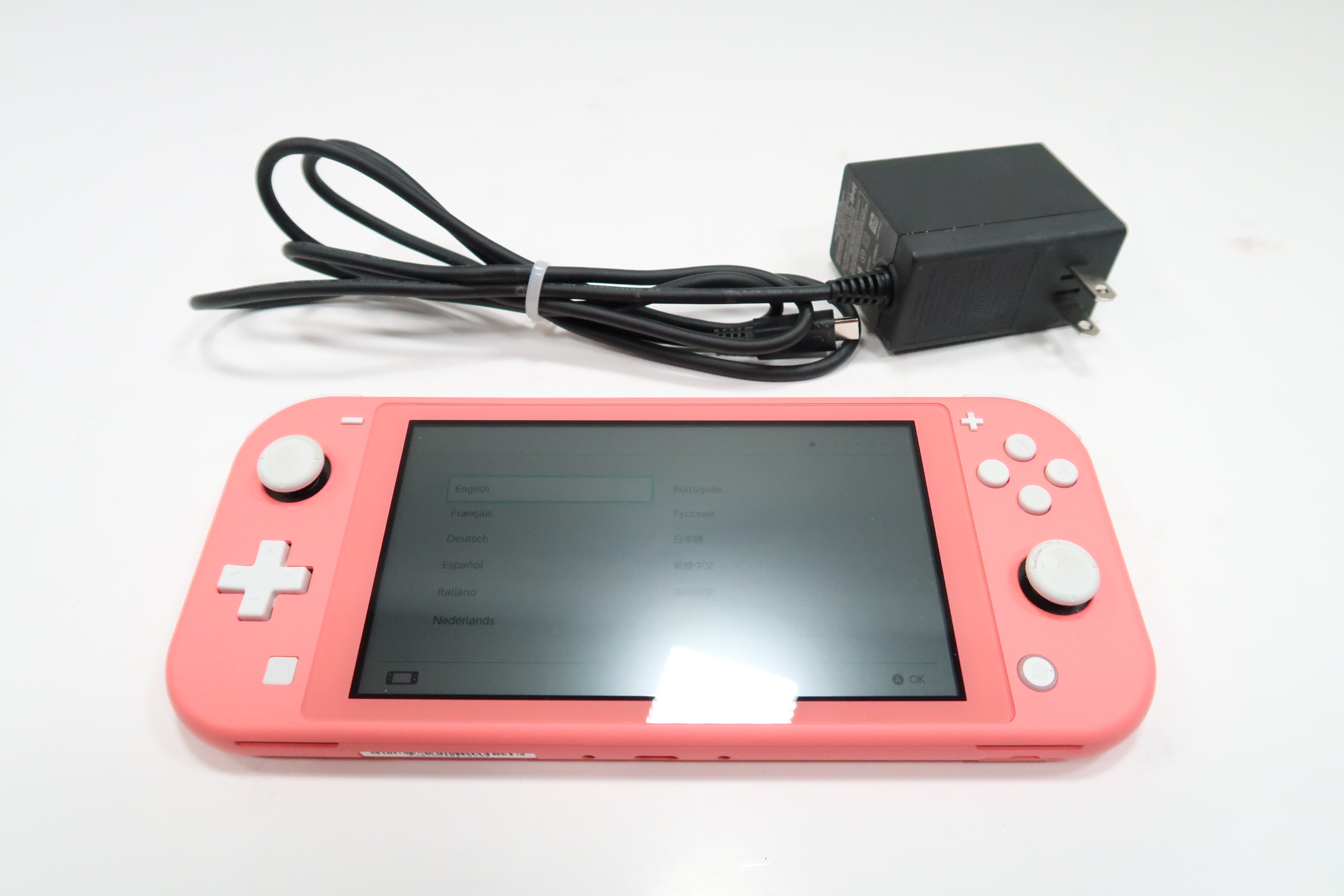 Nintendo HDH-001 Switch Lite Handheld Video Game Console - Pink 9609