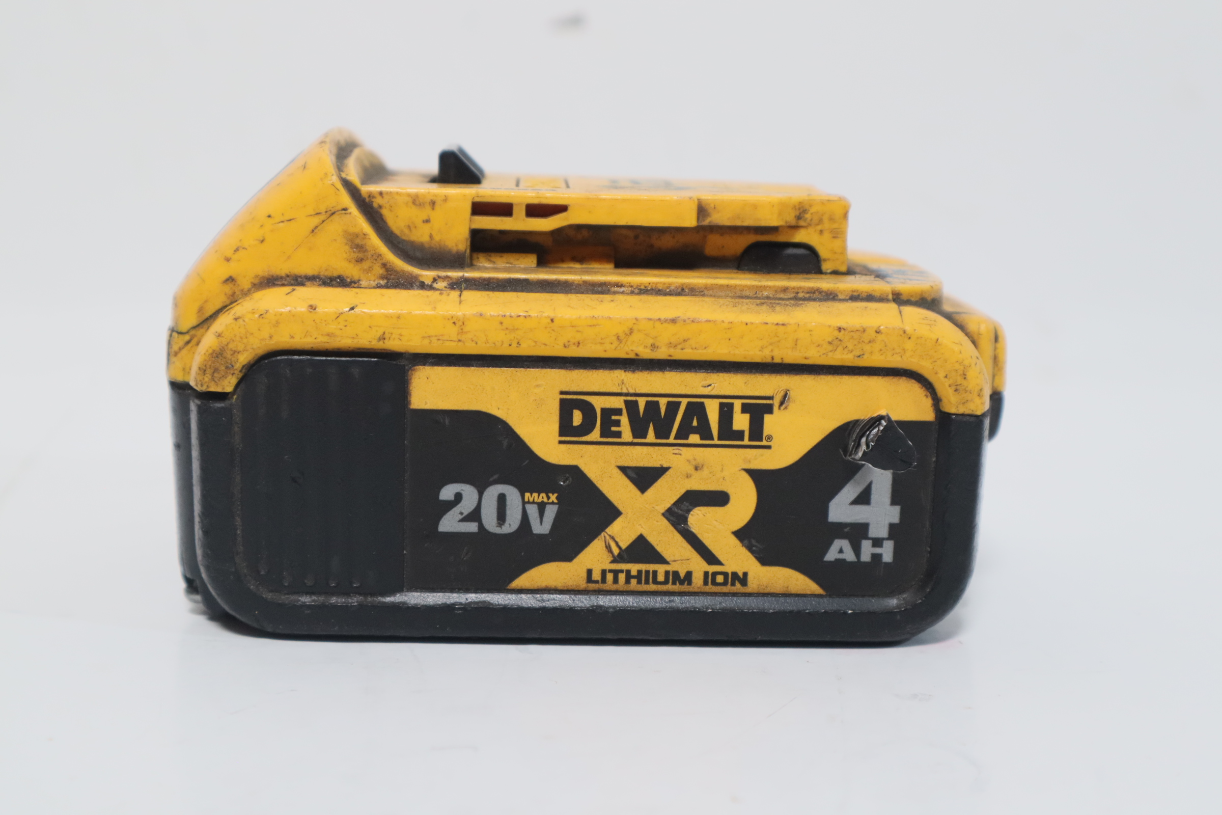 DeWalt DCS438 20V MAX XR Brushless Cordless 3" Cut-Off Tool V5XM & Battery