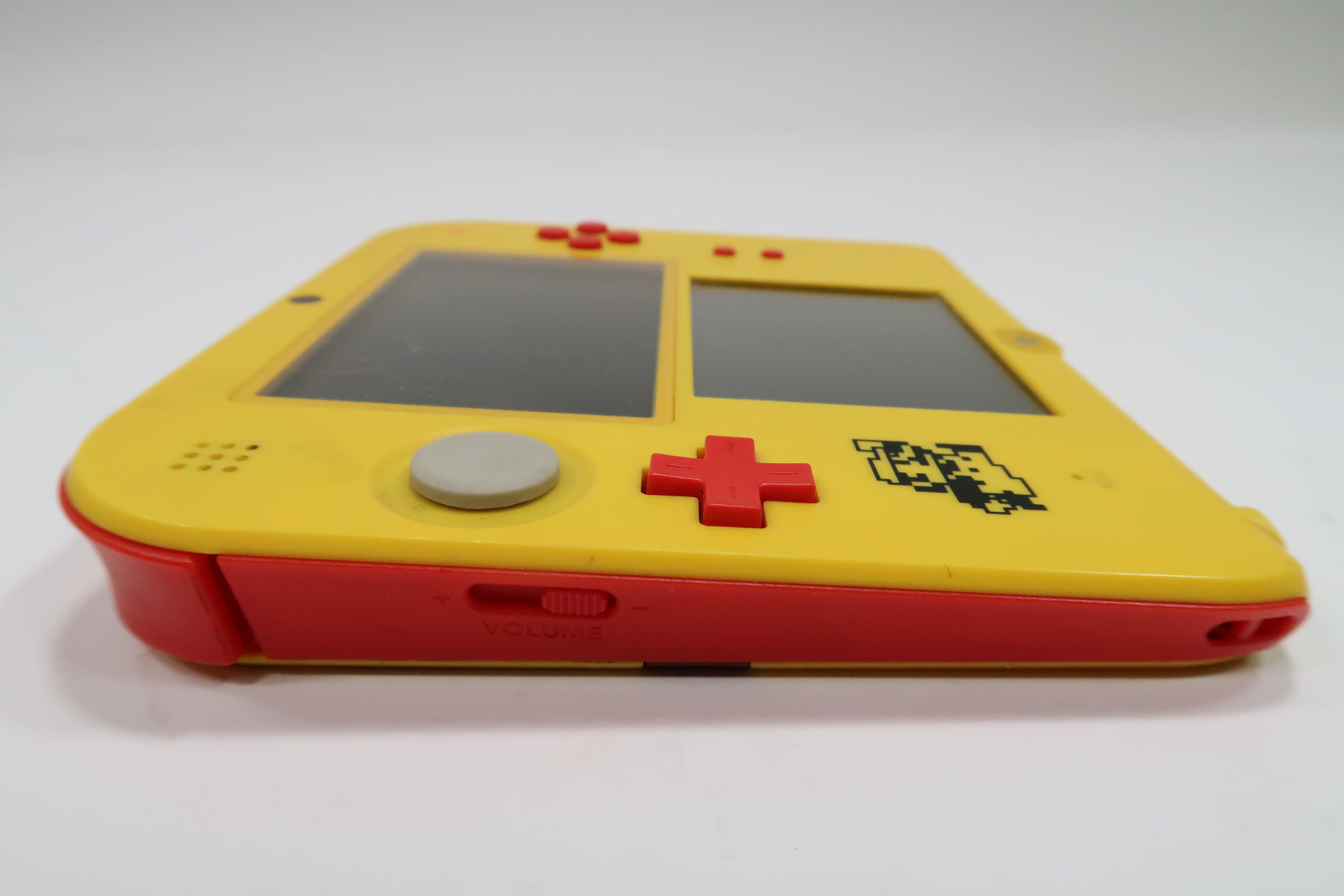 Nintendo 2DS FTR-001 Handheld Video Game Console - Super Mario Maker 8158