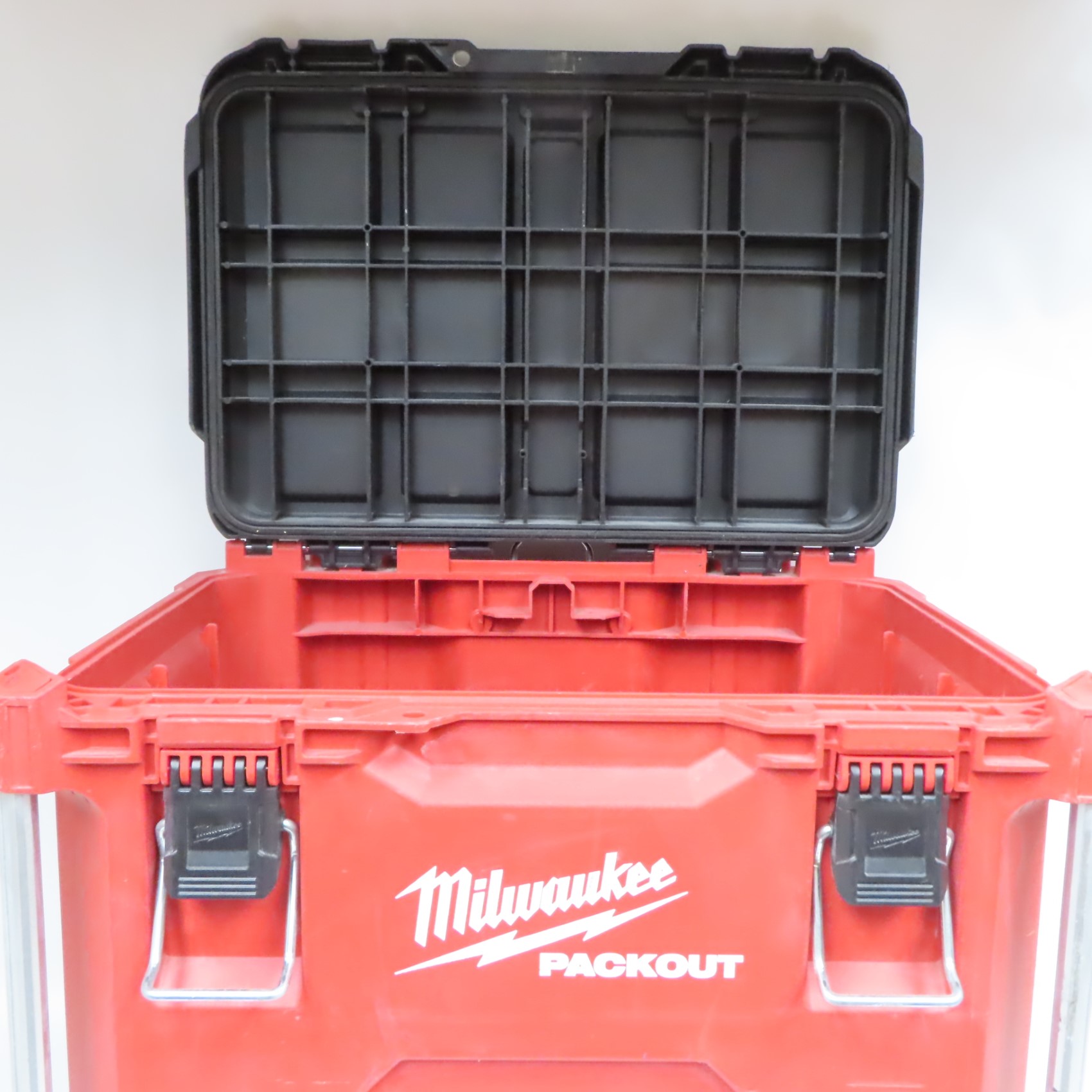 Milwaukee 48-22-8426 PACKOUT Rolling Storage Box (Local Pick-Up Only)