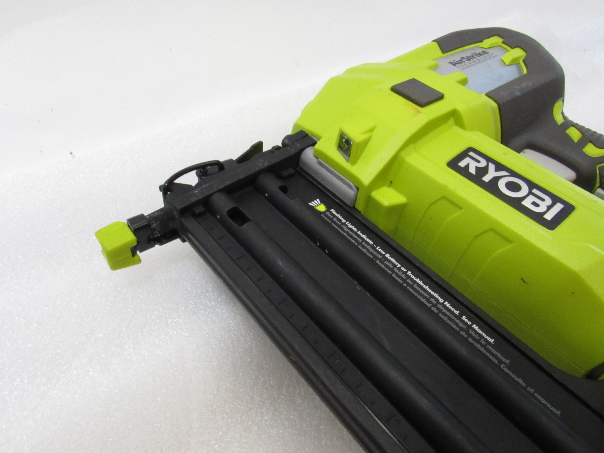 Ryobi P320VN Airstrike 18 Volt One+ Lithium Ion Cordless Brad Nailer