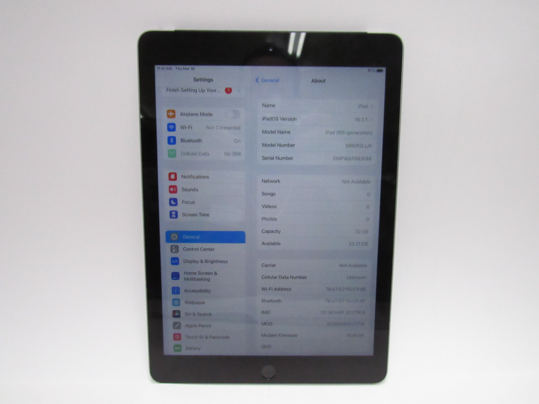 Apple iPad 6th Gen MR6R2LL/A A1954 32GB Silver