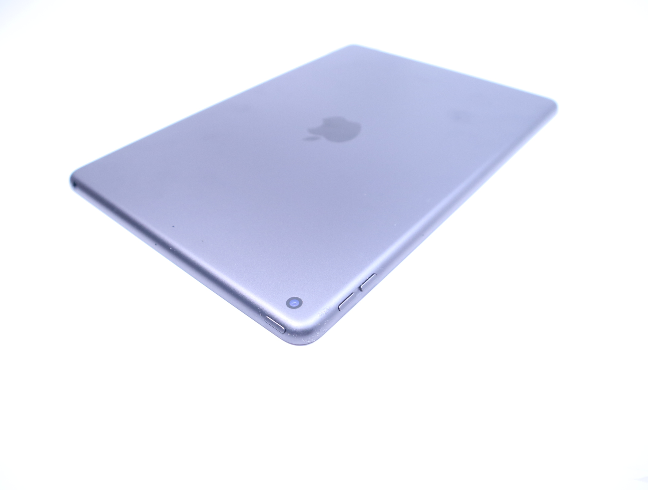 Apple iPad MYLD2LL/A A2270 8th Gen 128GB 10.2" Display Wifi Only