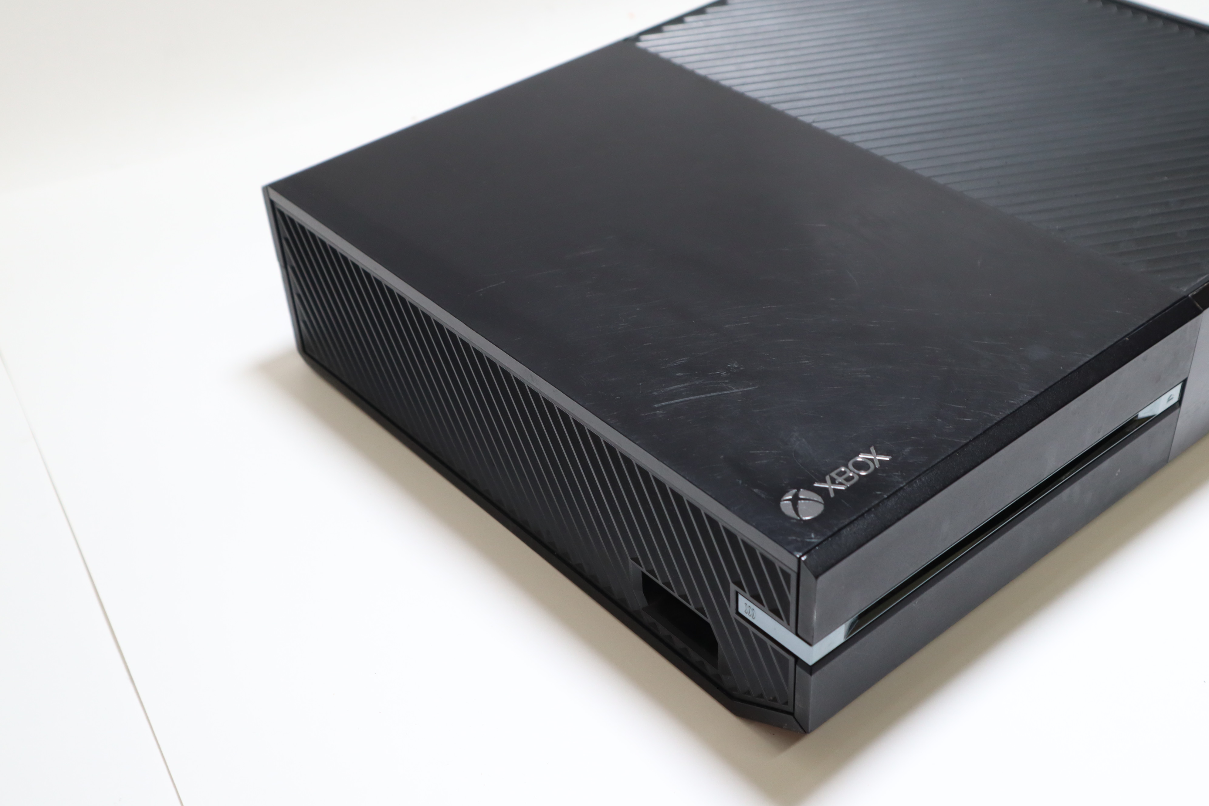 Microsoft 1540 500GB Xbox One 1st Gen Video Game Console 9083