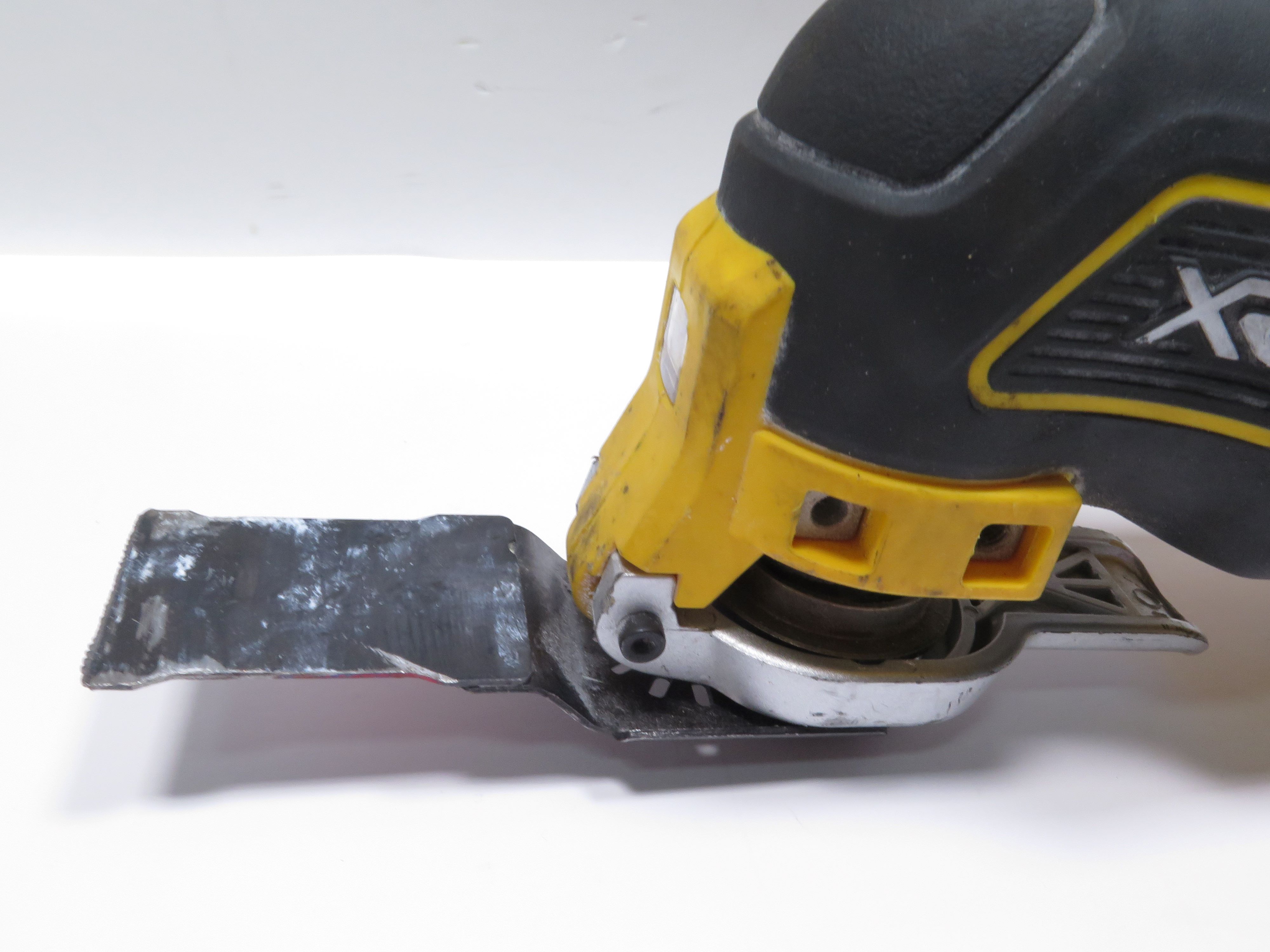 DeWalt DCS356 20V MAX XR Cordless Brushless 3-Speed Oscillating Multi ...