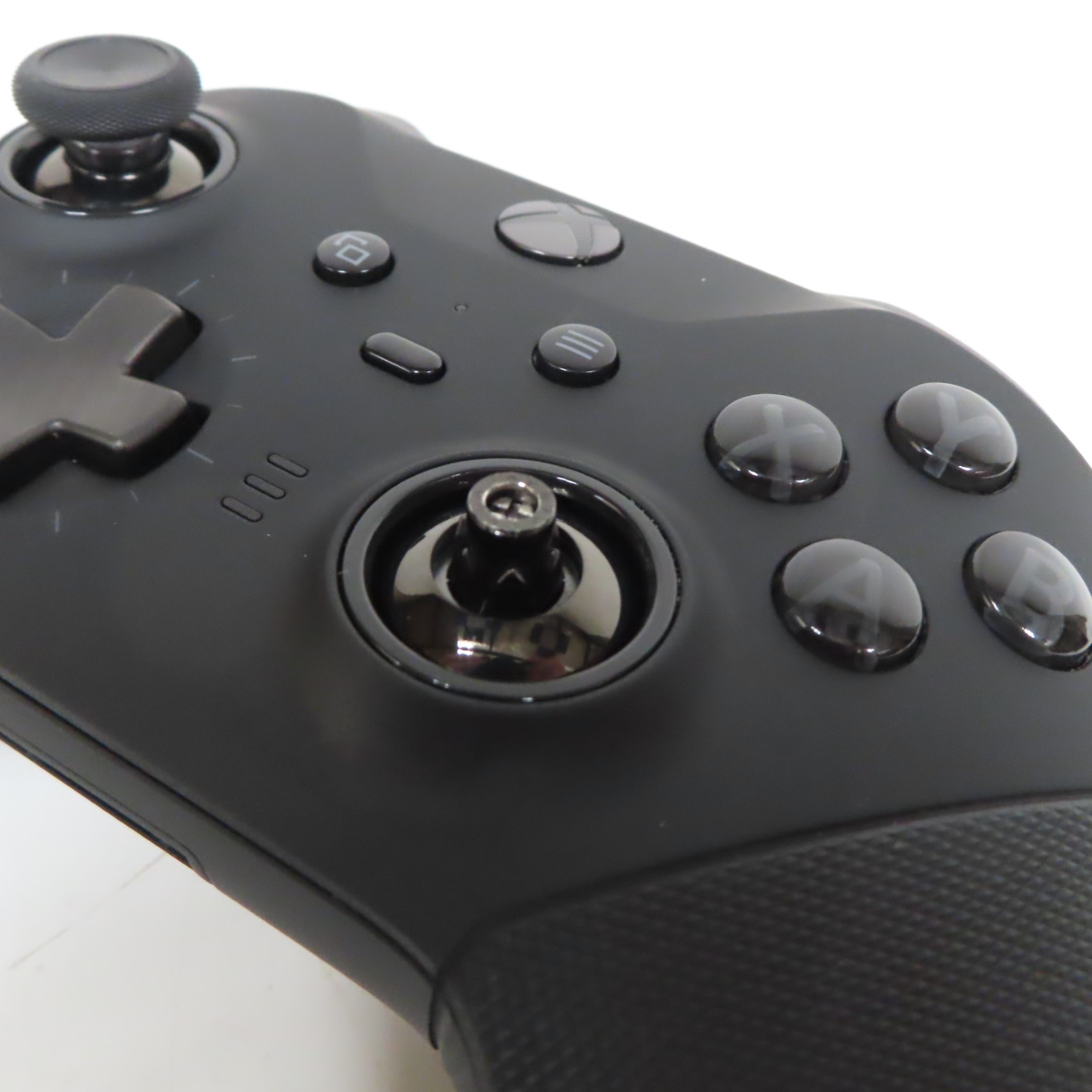 Microsoft 1797 Xbox Elite Series 2 Pro Controller for Xbox/PC - Black ...