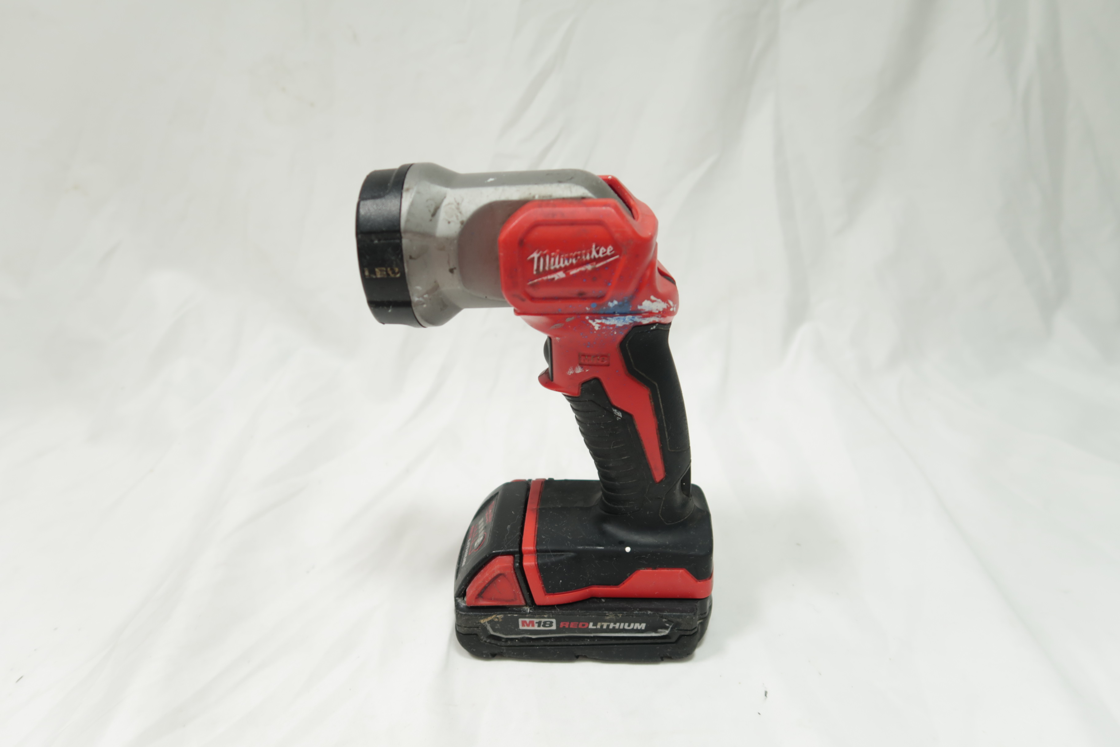 Milwaukee 2735-20 M18V Red Lithium Ion LED Rotating Work Light 2495