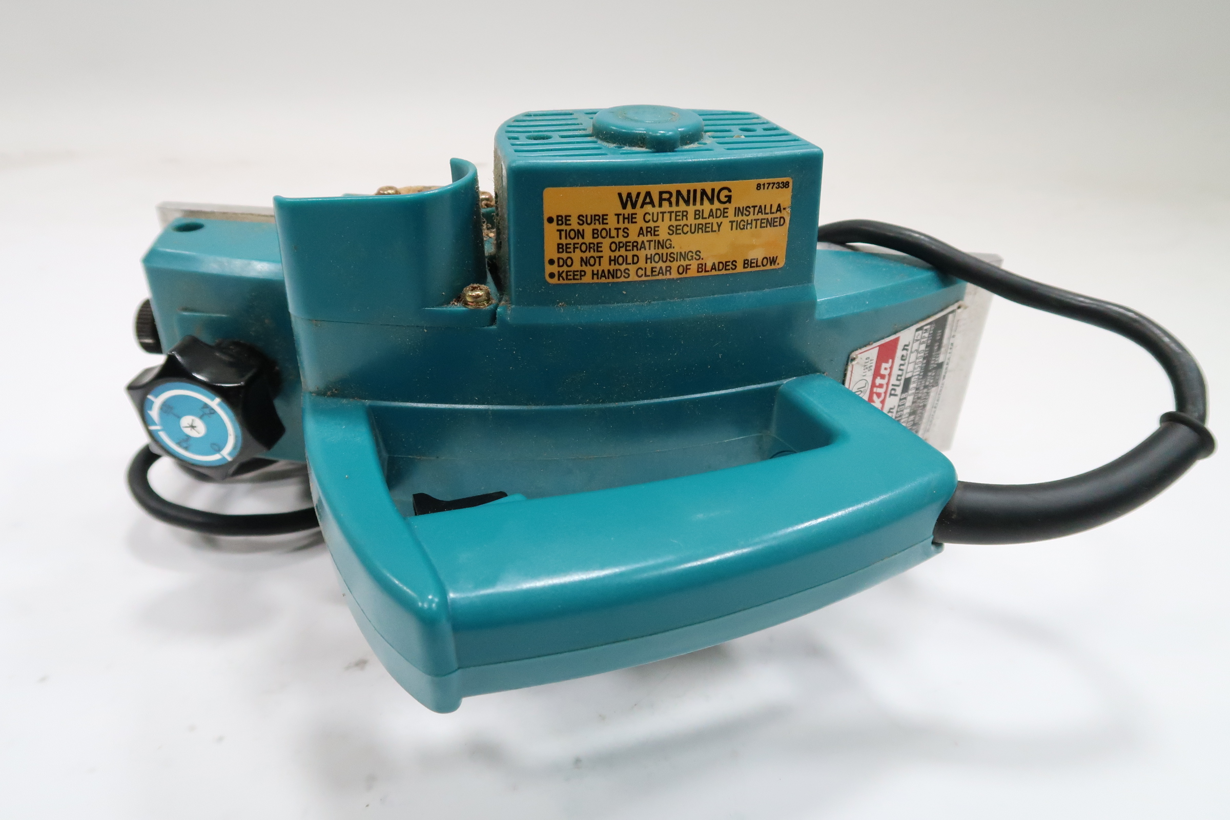 Makita 1900B Electric Corded Hand Powered Planer 5729