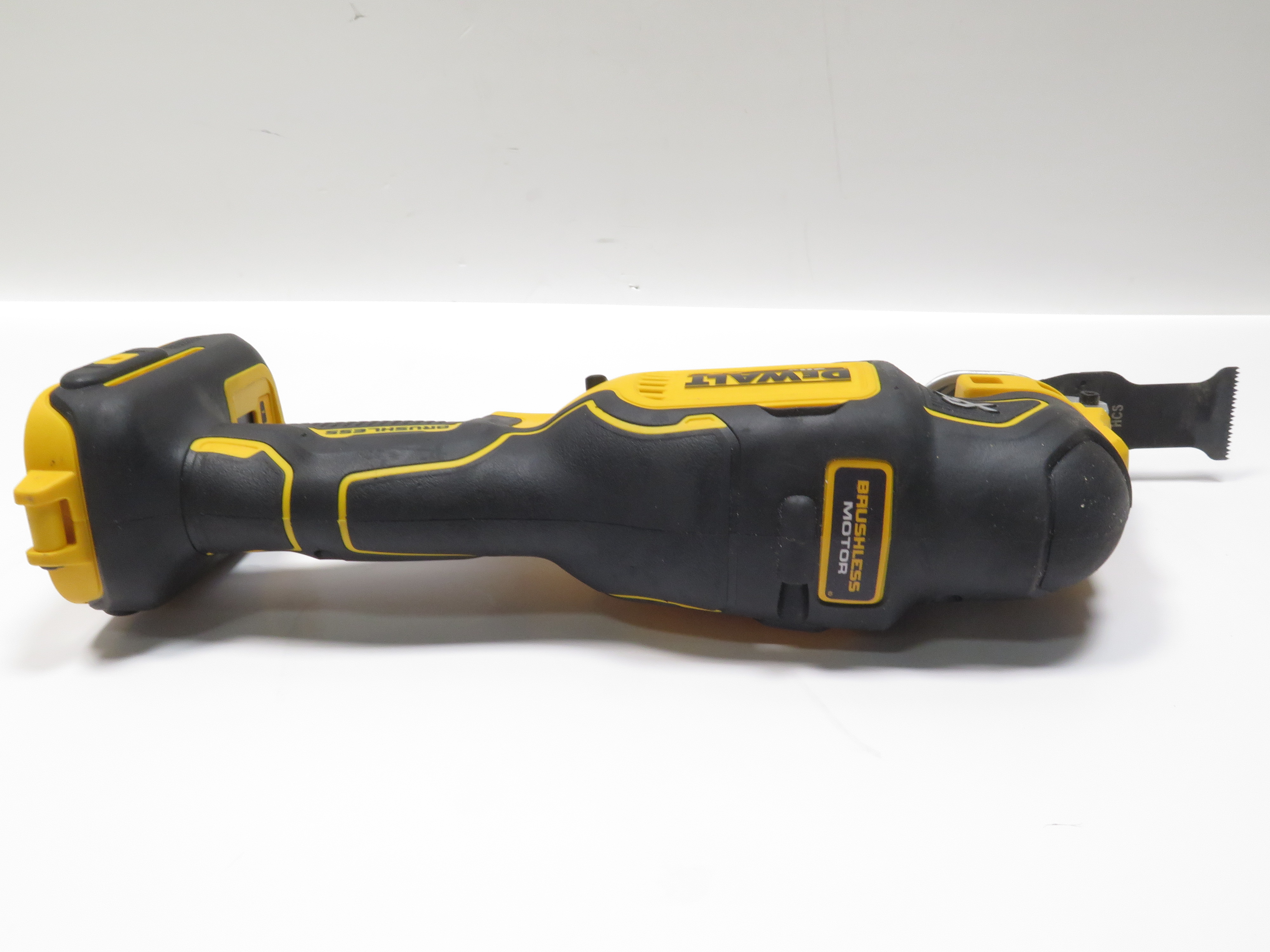 DeWalt DCS356 20V MAX XR Cordless Brushless 3-Speed Oscillating Multi Tool 2352