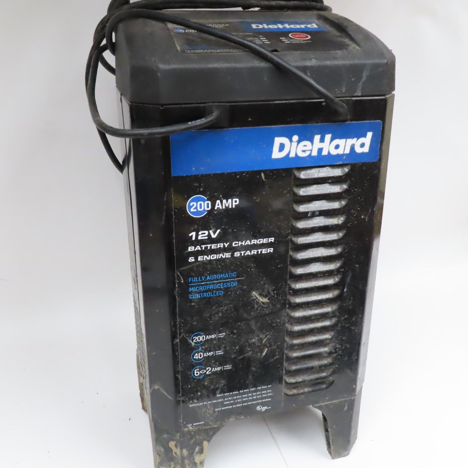 DieHard 71331 200 Amp 12V Smart Wheel Battery Charger (Local Pick-Up Only)