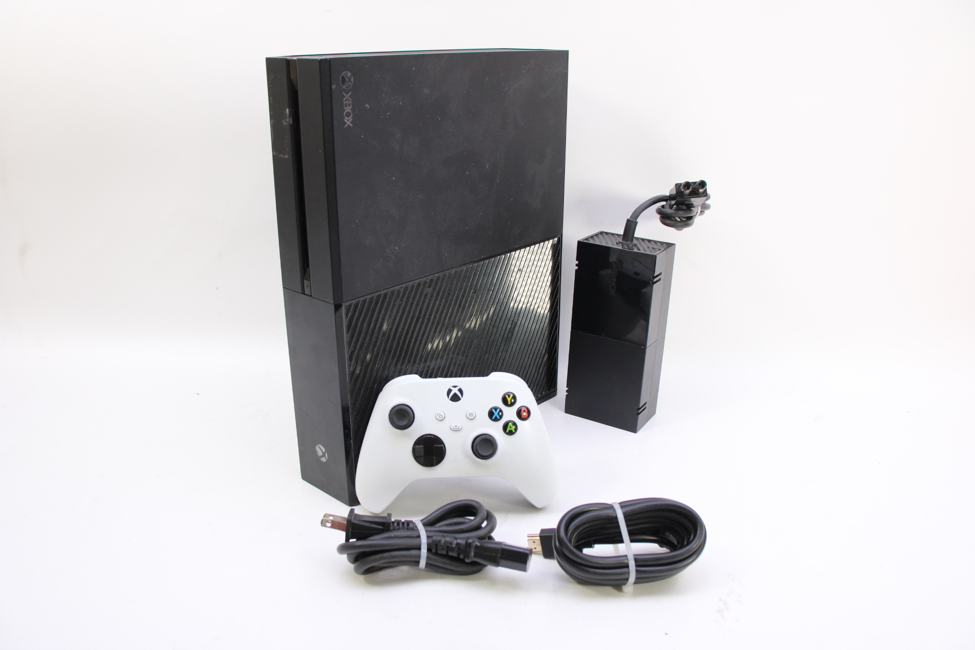 Microsoft Xbox One 1540 1TB Black Body Home Video Game Console - 3671