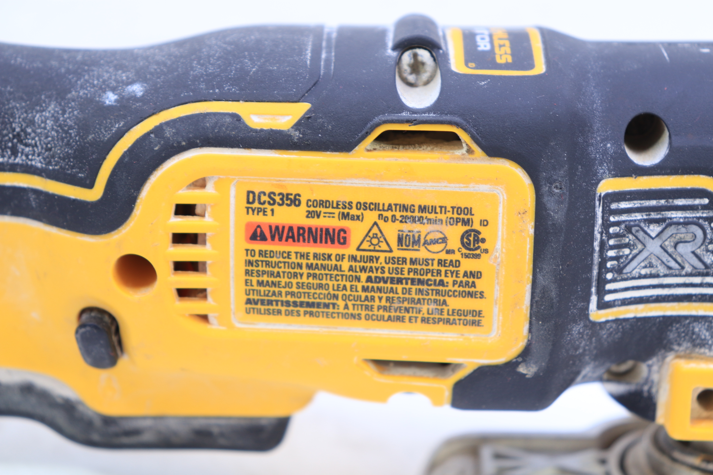 DEWALT DCS356 20-Volt MAX Brushless Lithium-Ion 3-Speed Oscillating ...