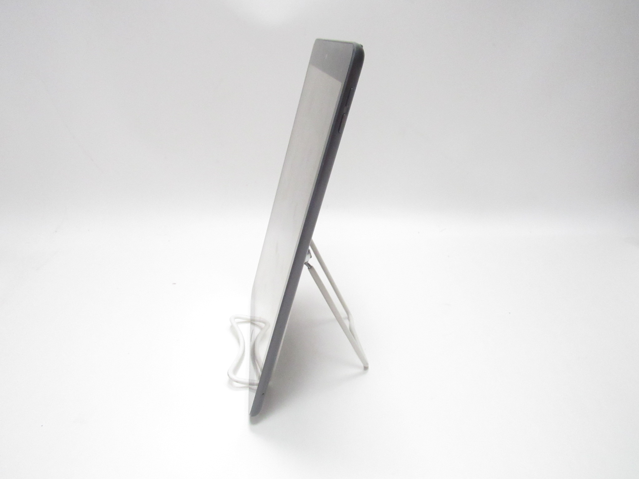 Apple A2603 MK663LL/A iPad 9th Gen 64GB Wi-Fi + Cell 64GB Space Gray