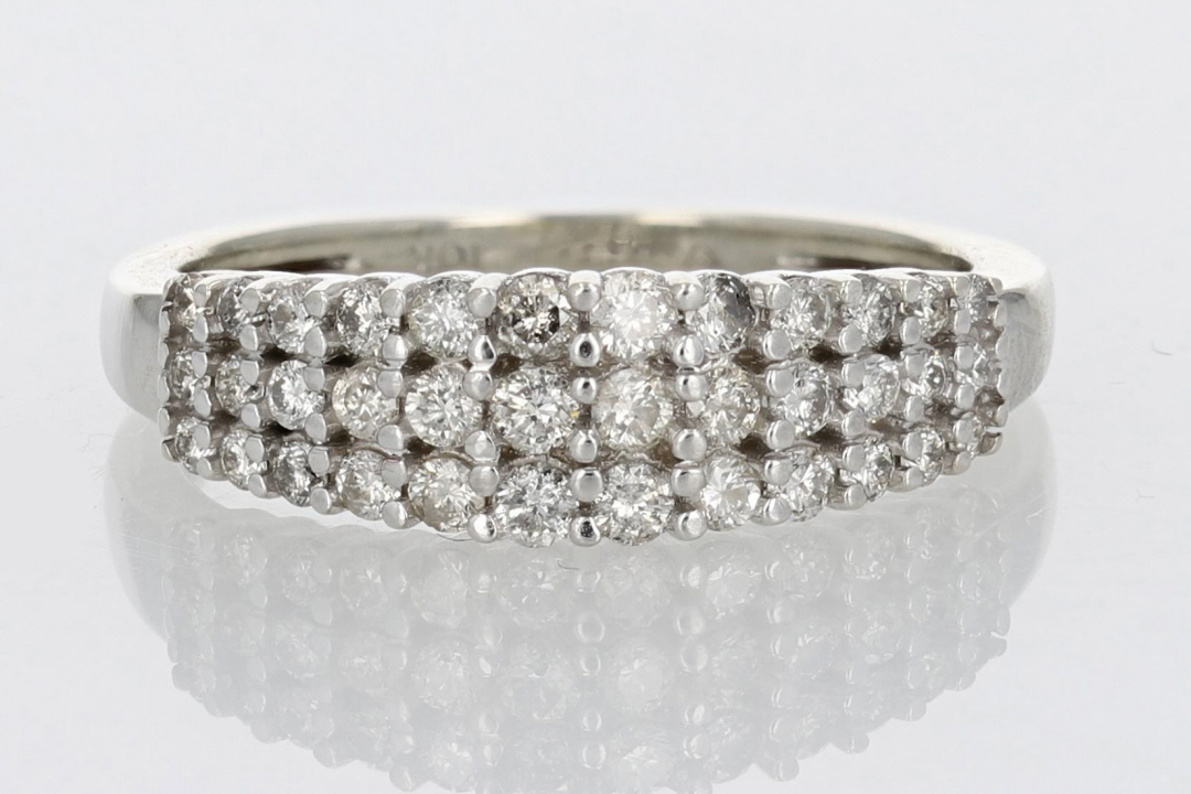 .32ctw Round Cut Diamond Pavé Set Wedding Band Ring 10k White Gold Size ...