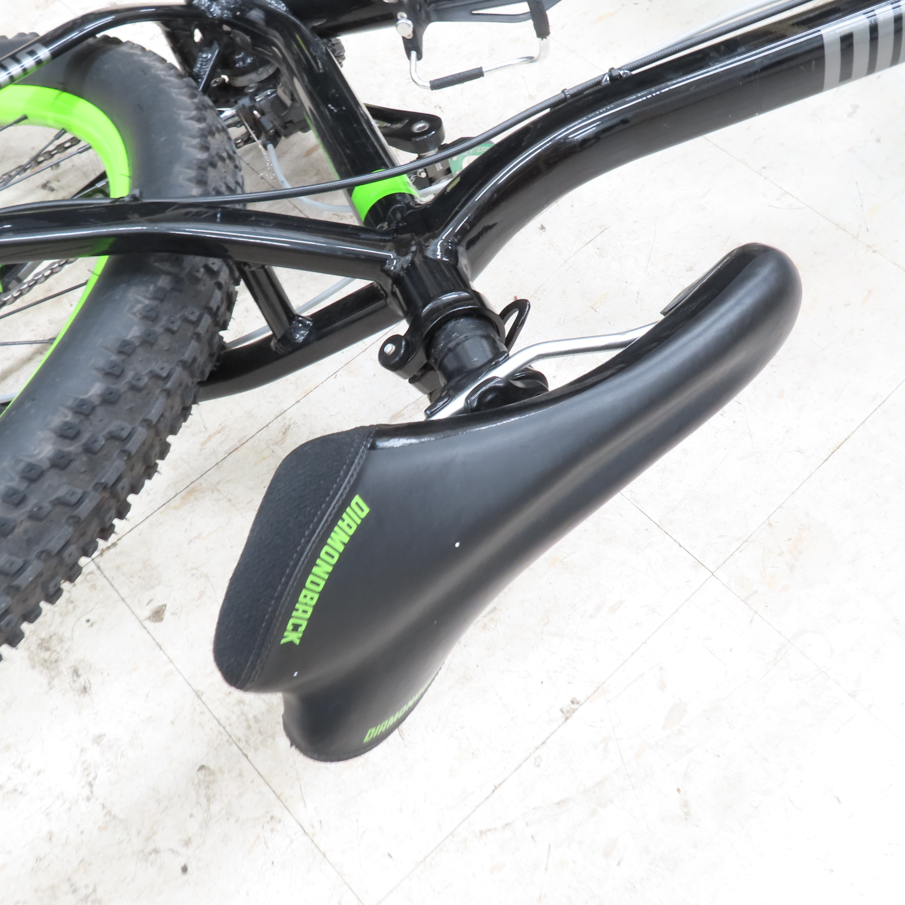 Diamondback Mason (2016) 27.5" Men's Mountain Bicycle (Local Pick-Up Only)